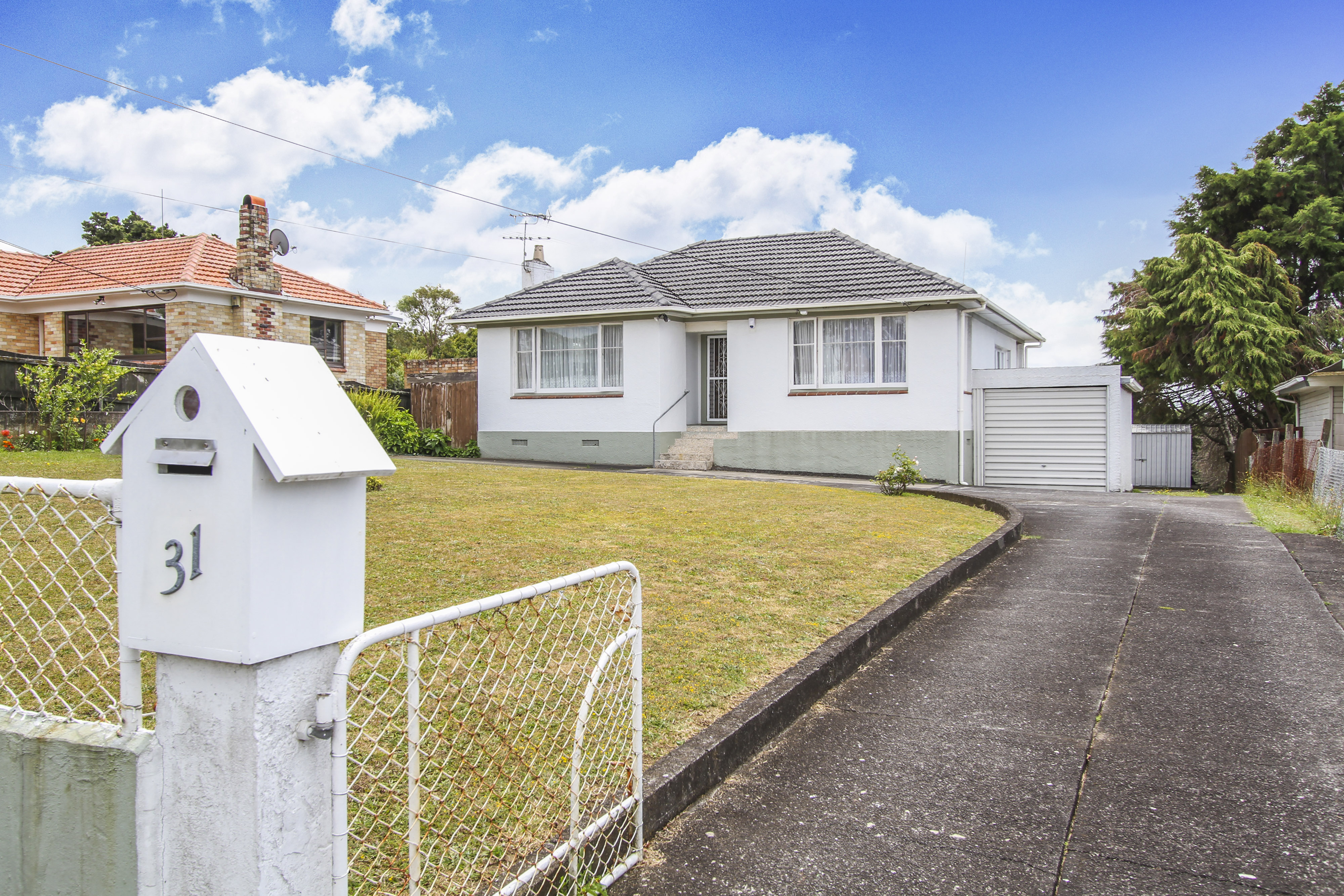 Sold 31 Commissariat Road, Mt Wellington Feb 2017 | Barfoot & Thompson