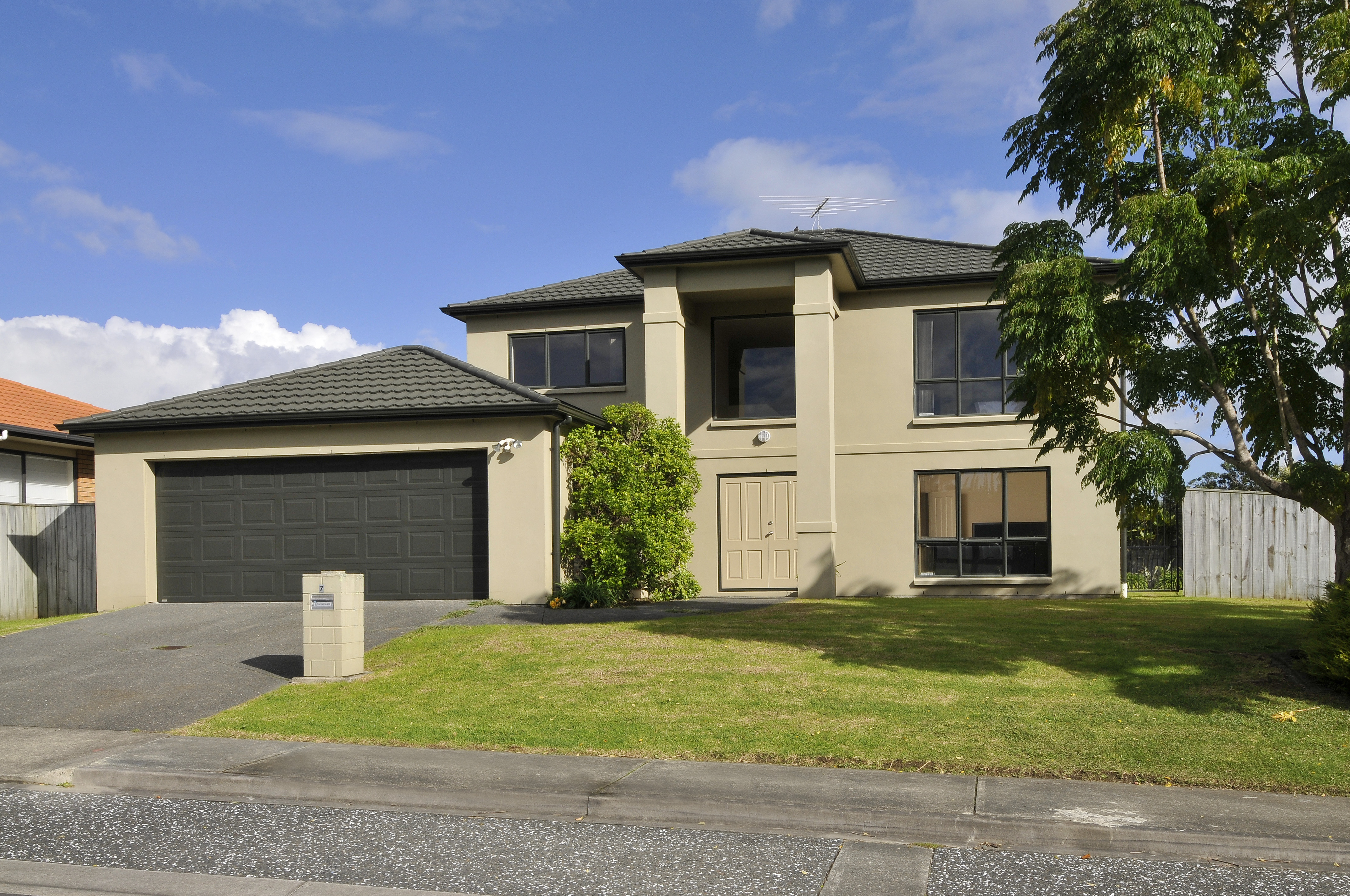 Sold 7 George Deane Place, Greenhithe Jul 2013 | Barfoot & Thompson