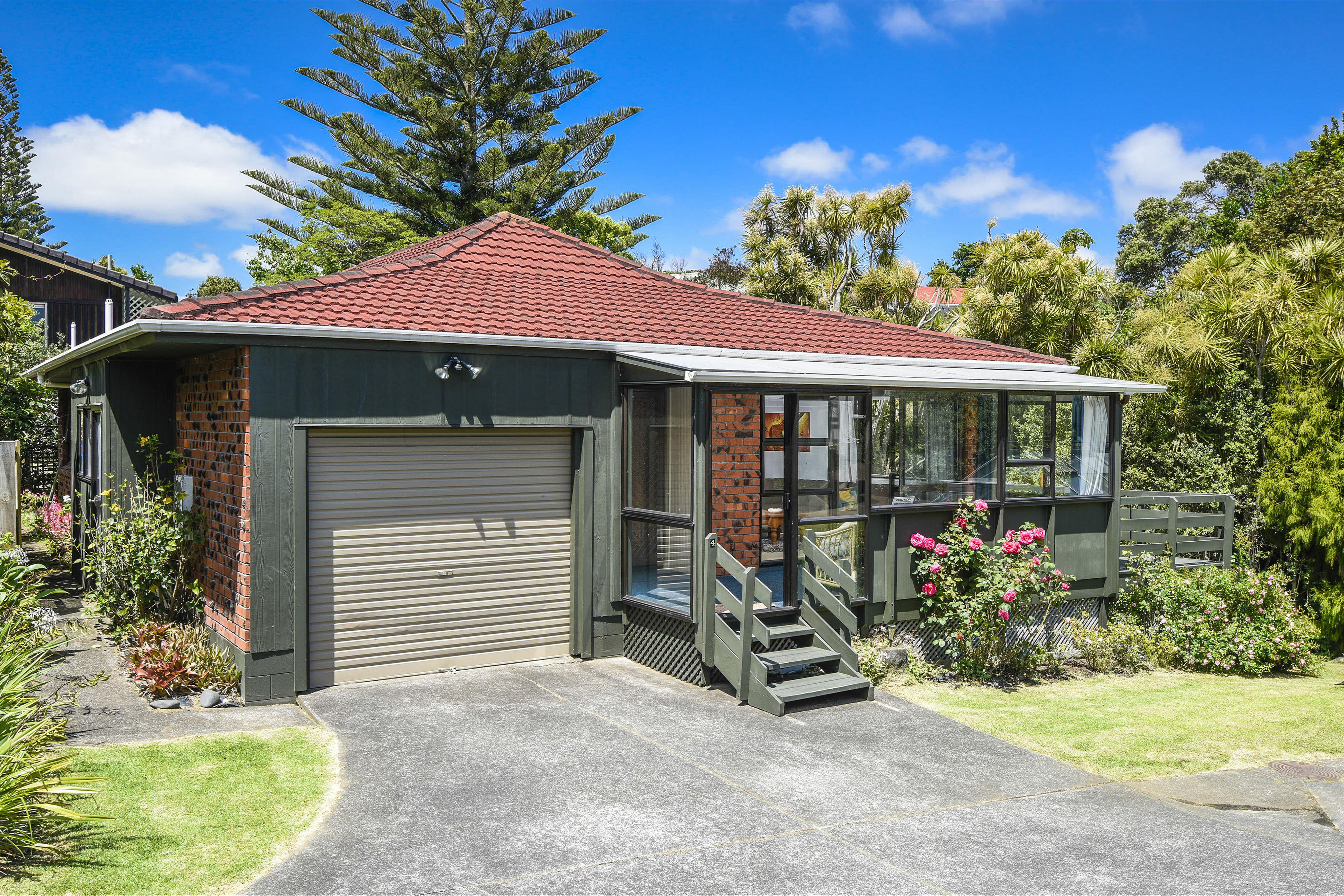 Sold 4/87 Cook Street, Howick Dec 2015 | Barfoot & Thompson