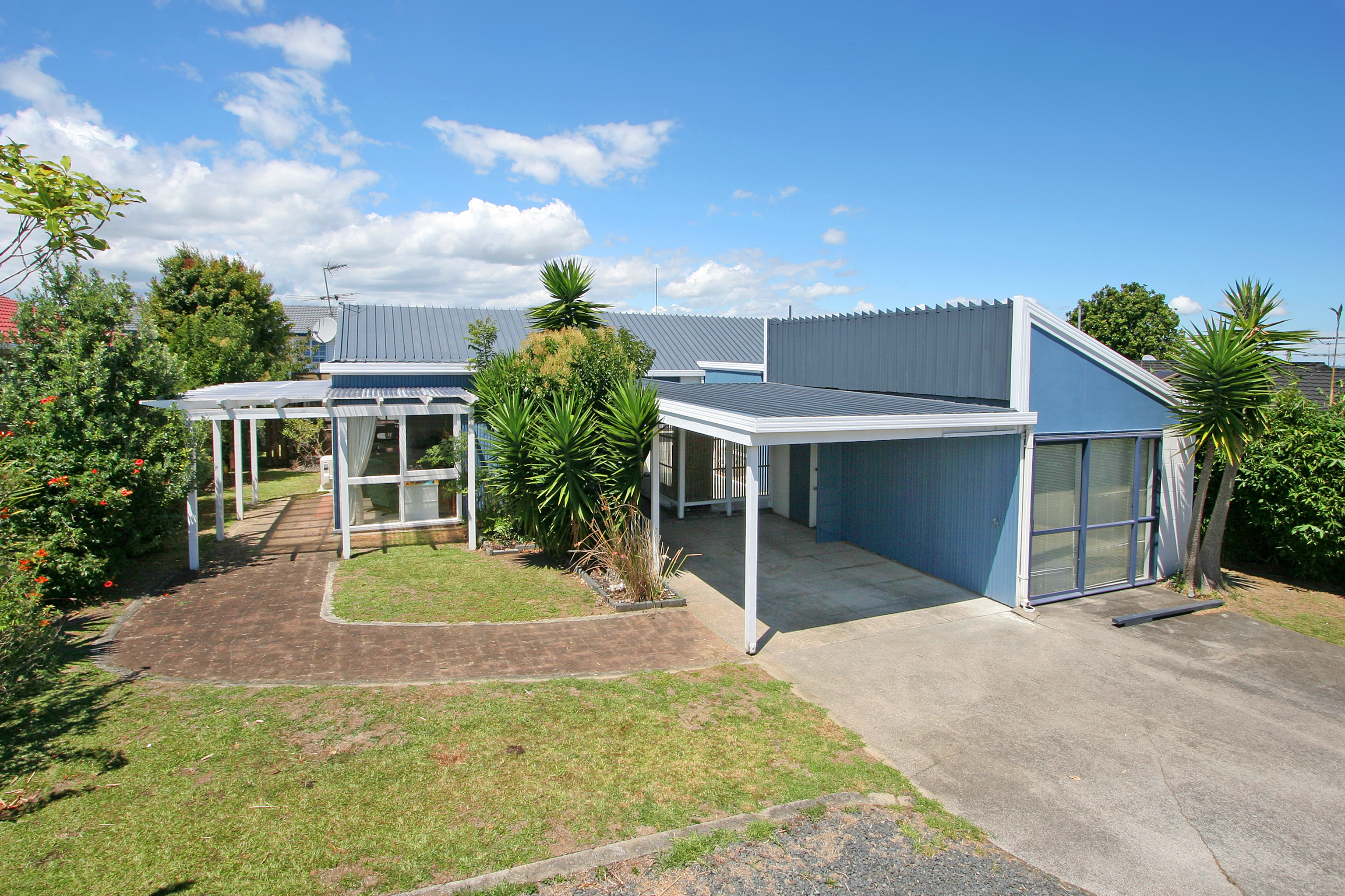 Sold 200 Cook Street, Howick Mar 2014 | Barfoot & Thompson