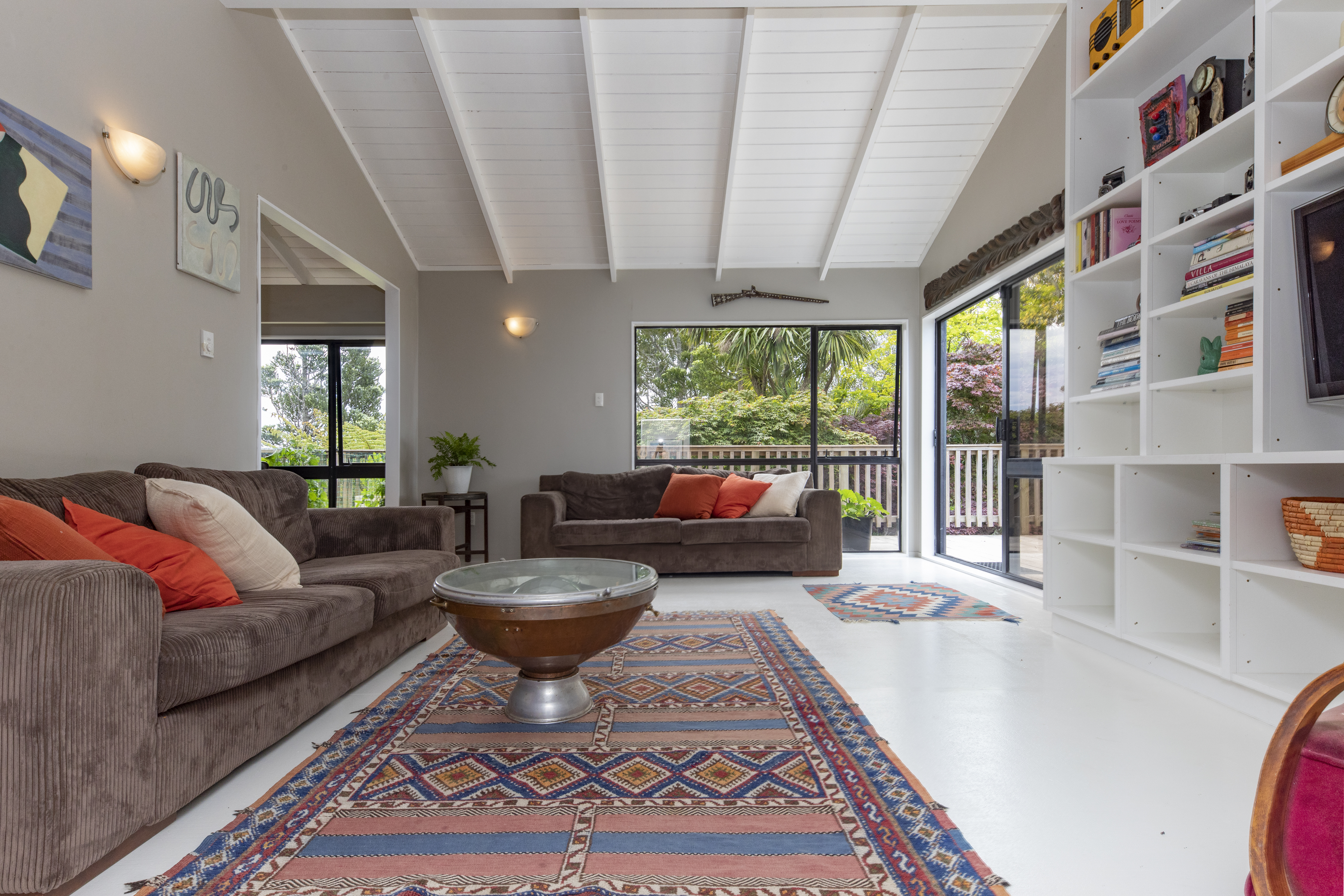 Ariana Milo, Residential Sales | Barfoot & Thompson