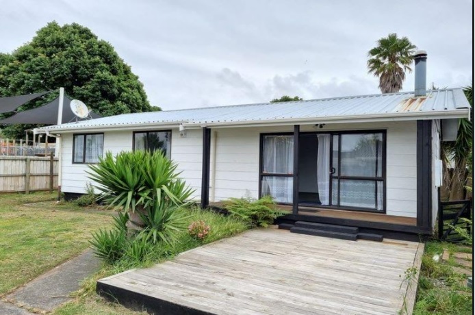Sold 2/87 Manuroa Road, Takanini Nov 2021 | Barfoot & Thompson