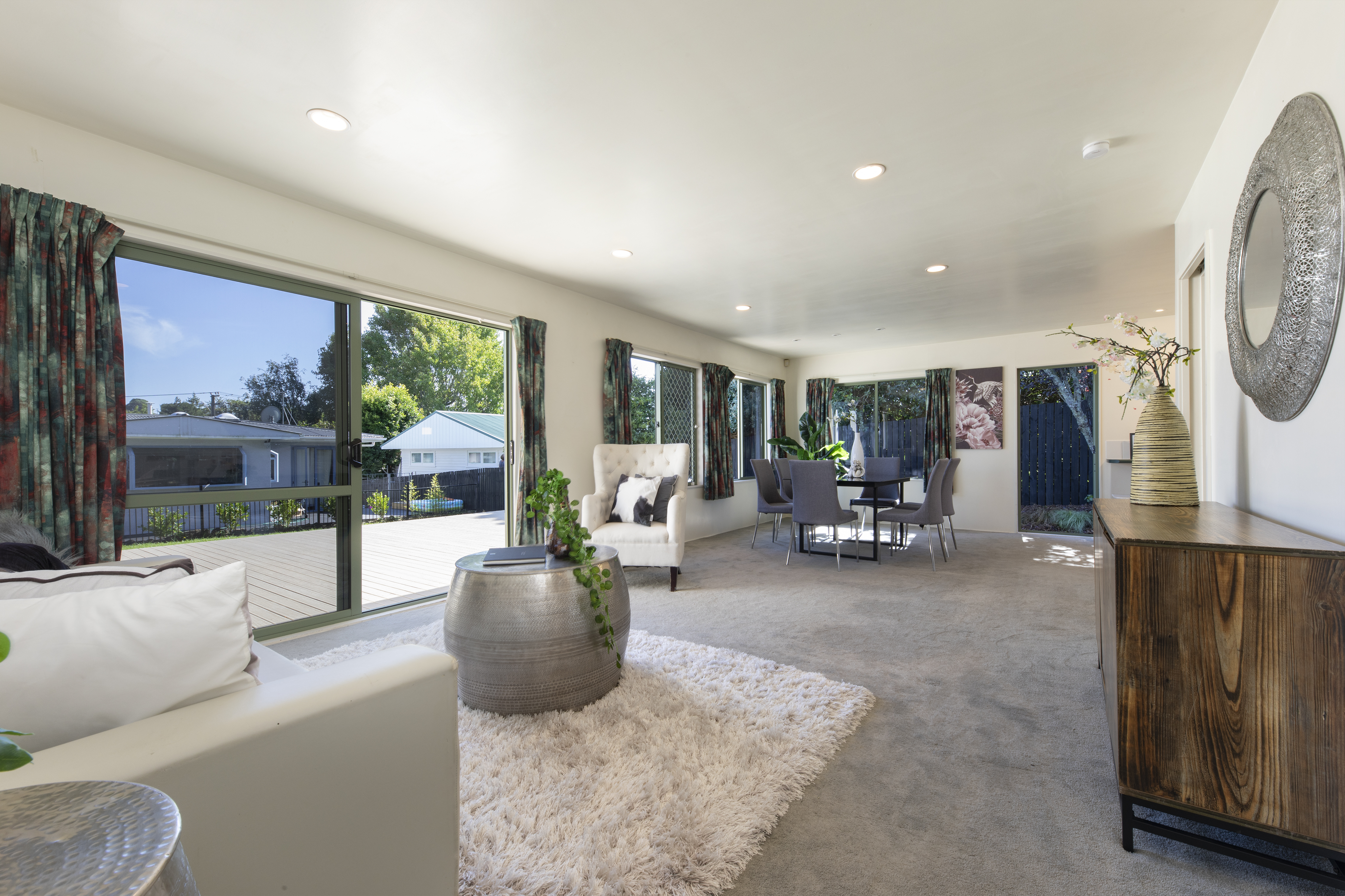 Ariana Milo, Residential Sales | Barfoot & Thompson