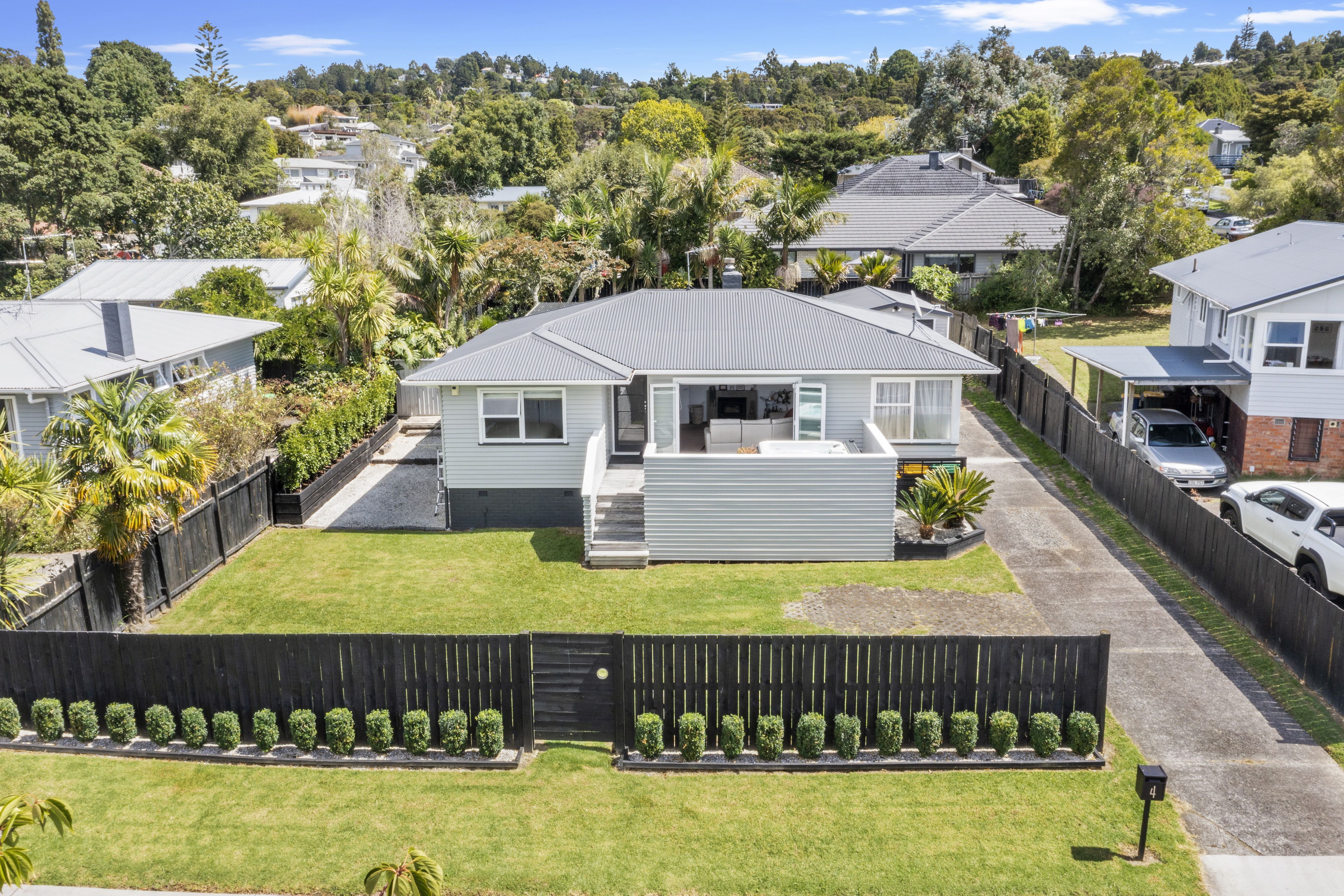 Sold 4 Judith Place, Titirangi Mar 2022 | Barfoot & Thompson