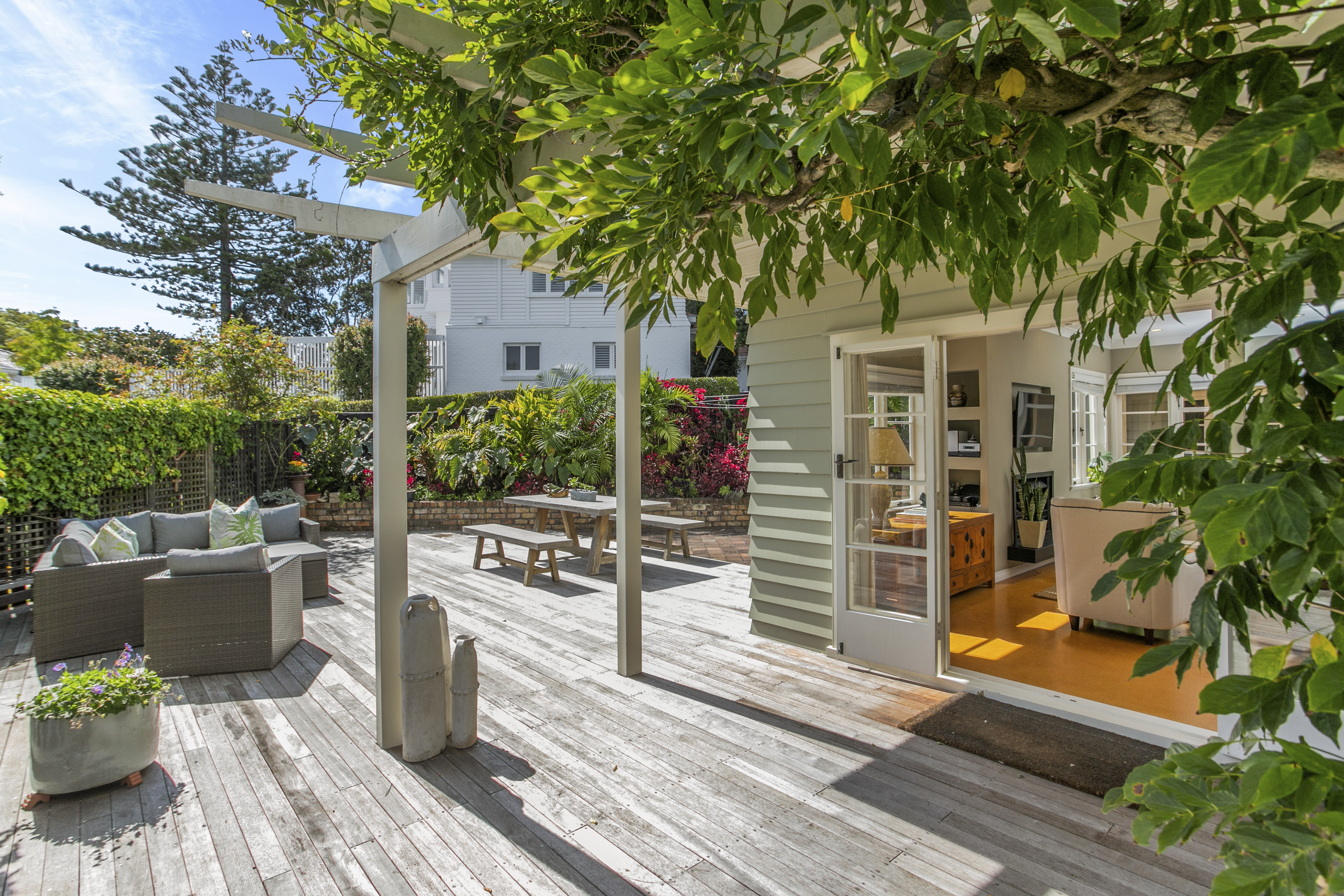 Verena Ryan, Residential Sales | Barfoot & Thompson