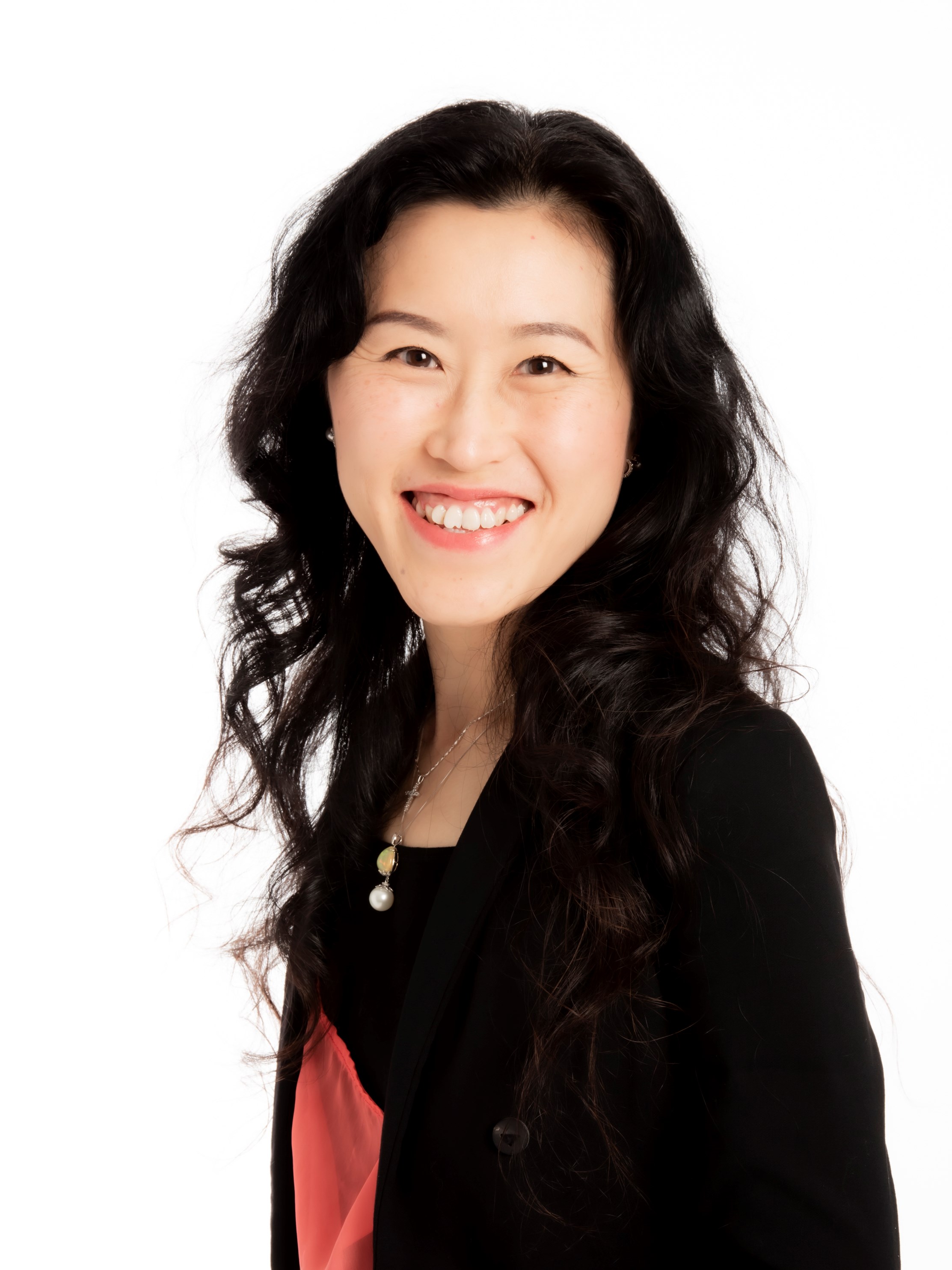 Lydia Zeng, Associate Salesperson | Barfoot & Thompson