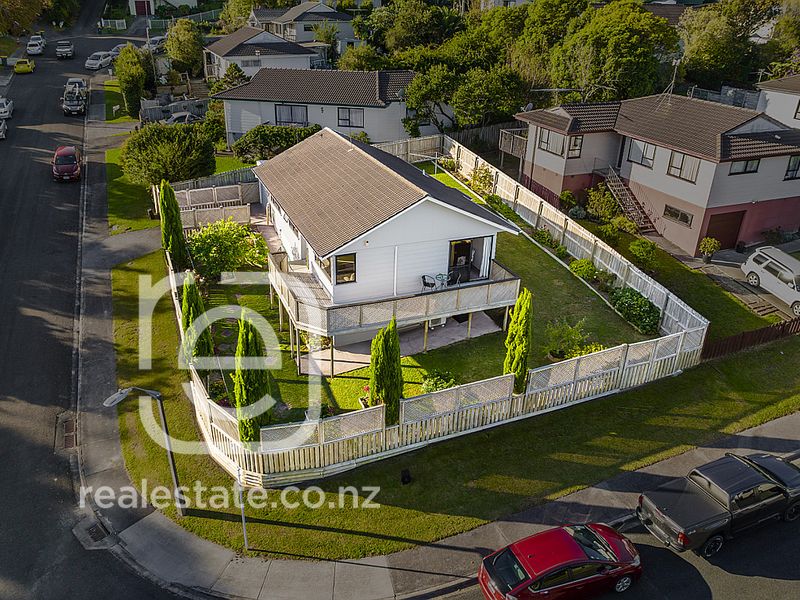 Sold 1/6 Leiden Place, Totara Vale Jul 2022 | Barfoot & Thompson