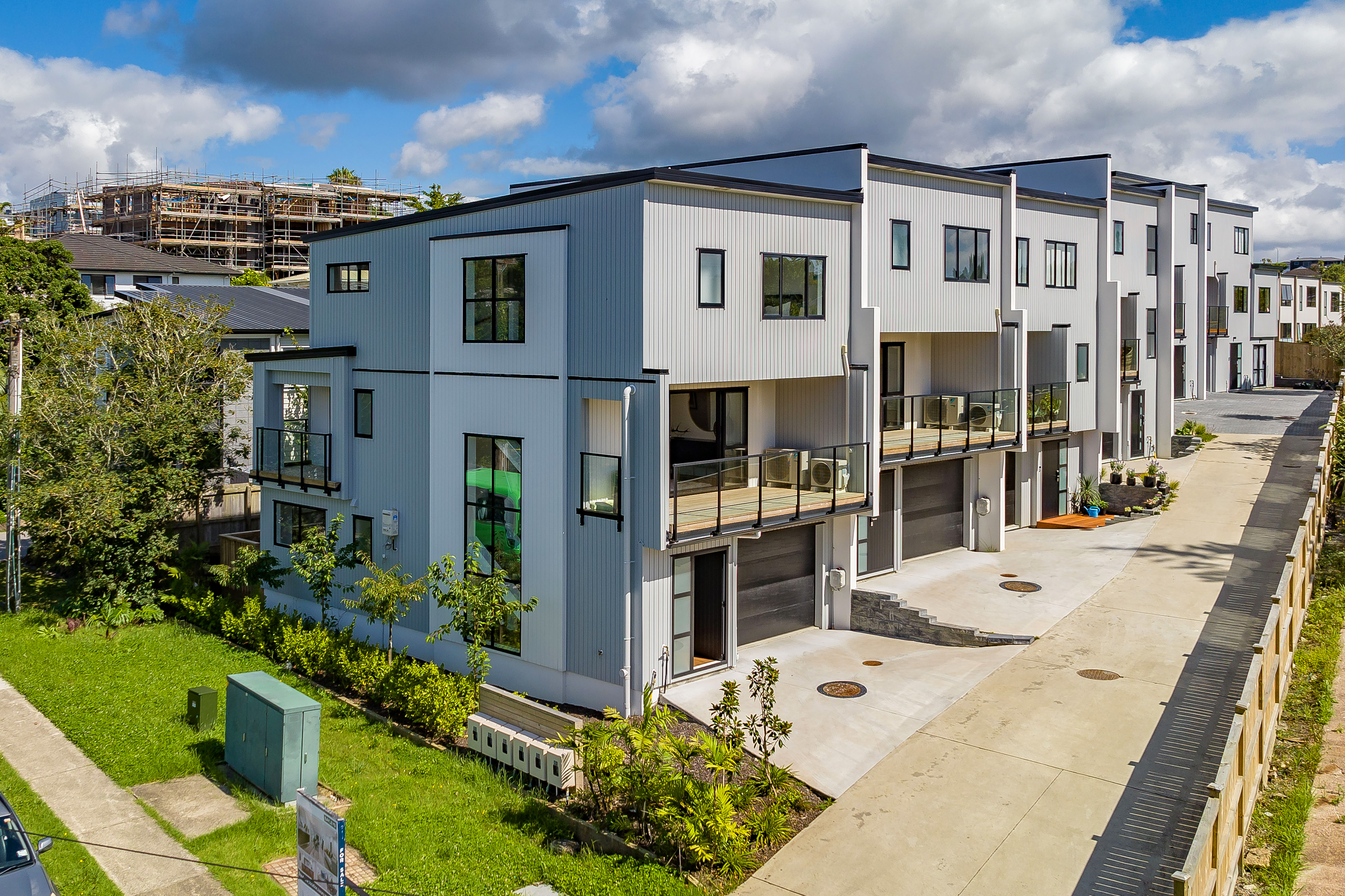 Jack Zhuang, Residential/Rural Sales | Barfoot & Thompson