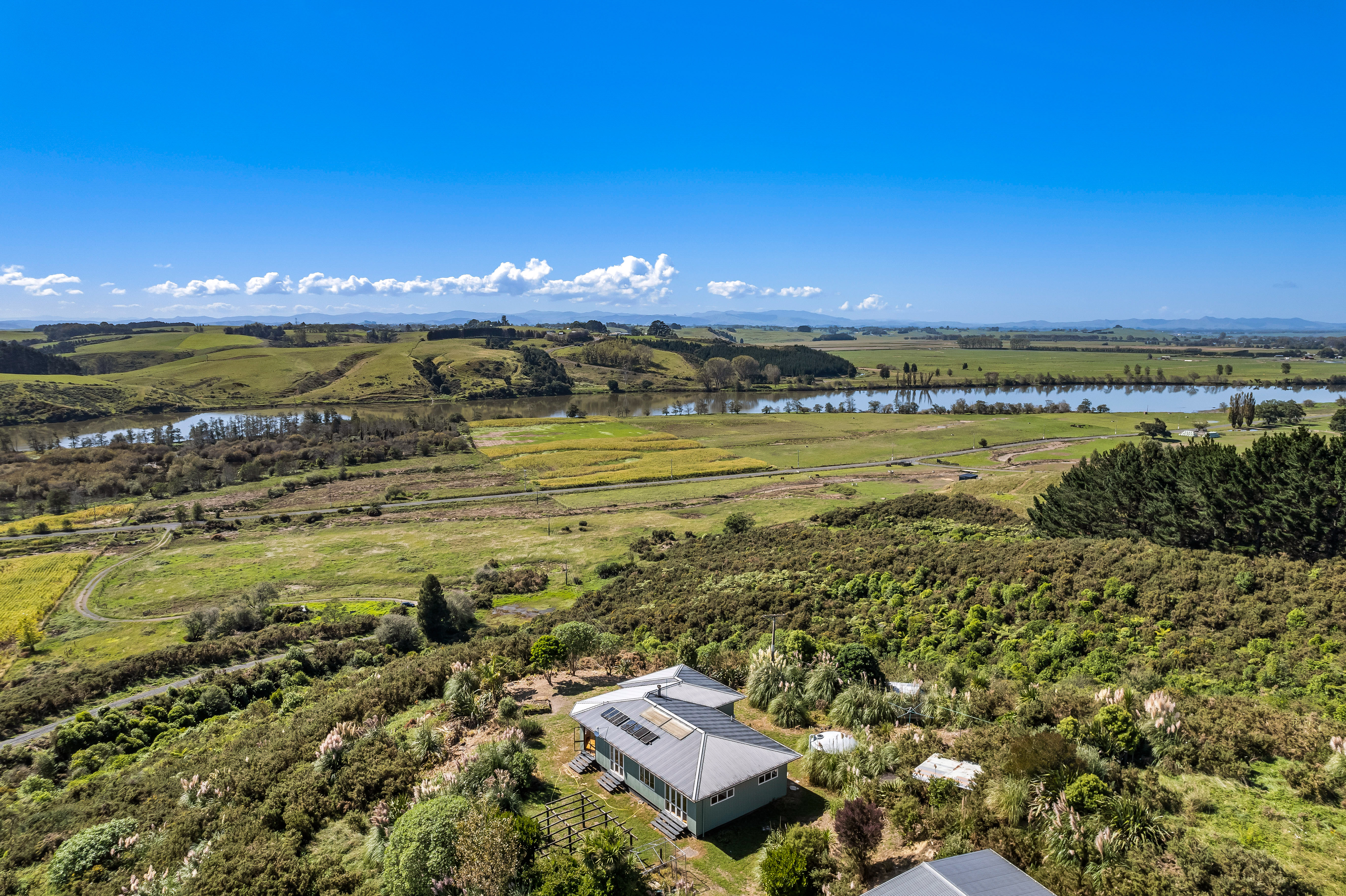 Sold Pukekawa Jun 2023 | Barfoot & Thompson