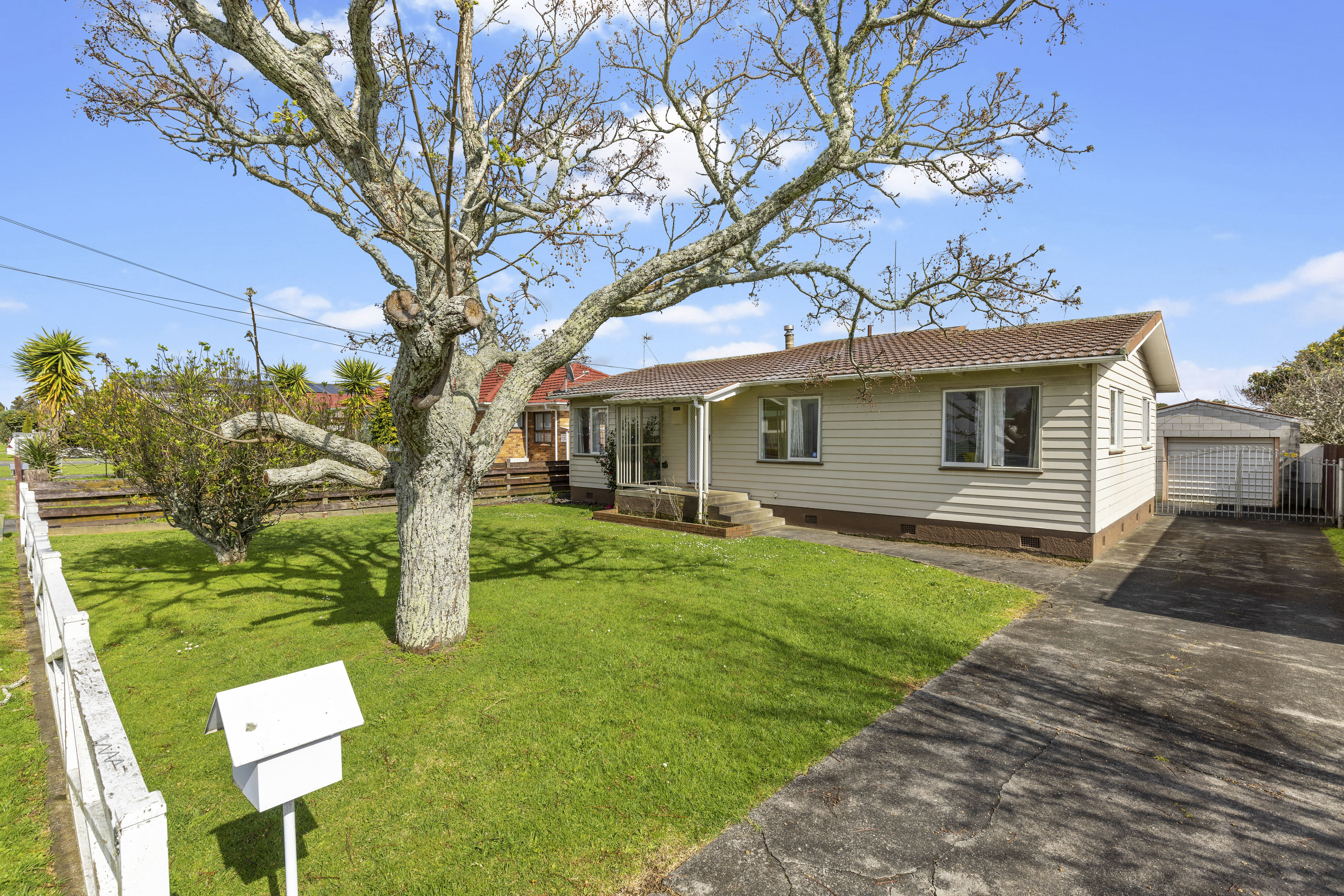 Sold Papatoetoe Apr 2023 | Barfoot & Thompson