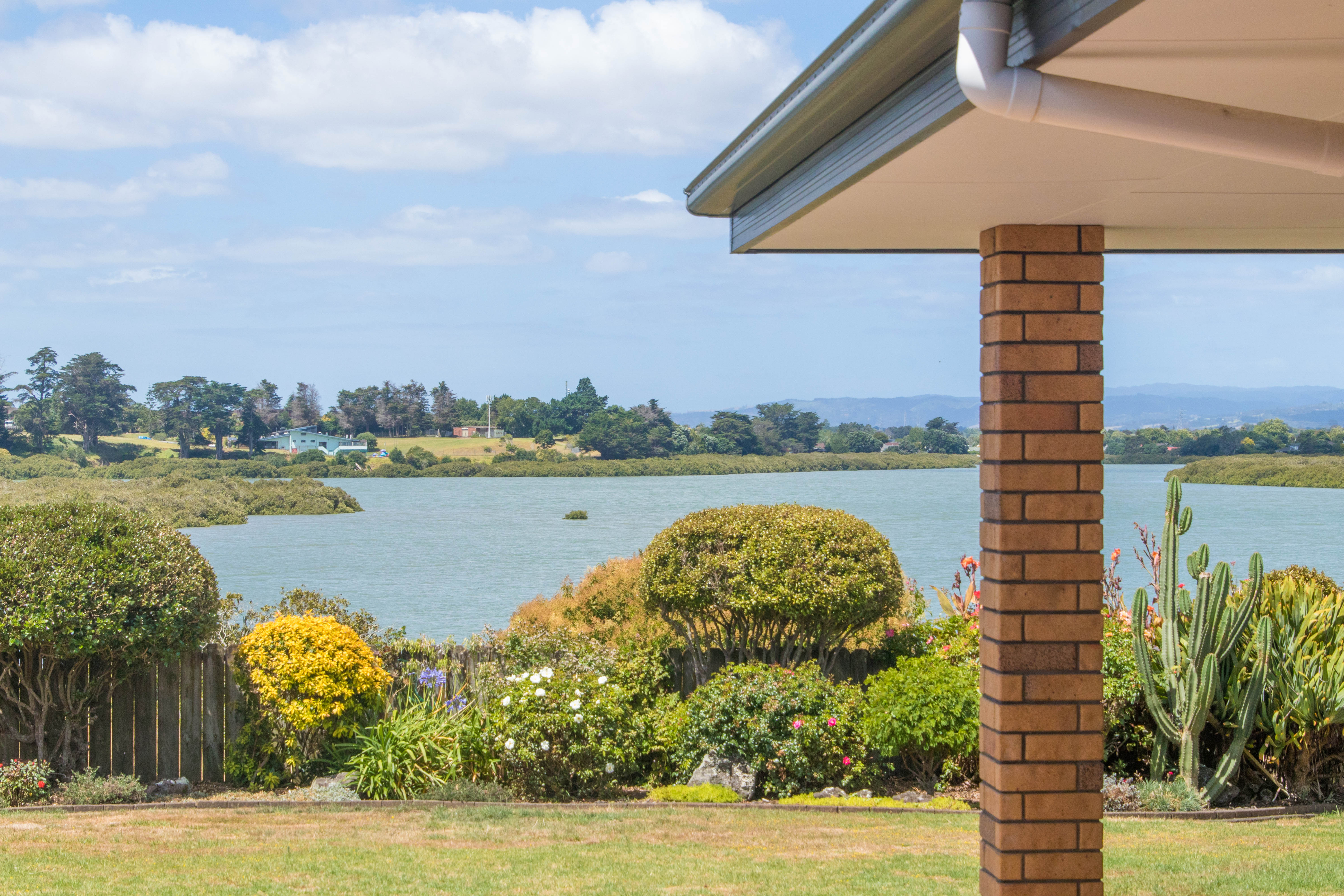 Sold 77 Waimahia Avenue, Weymouth Jul 2023 | Barfoot & Thompson