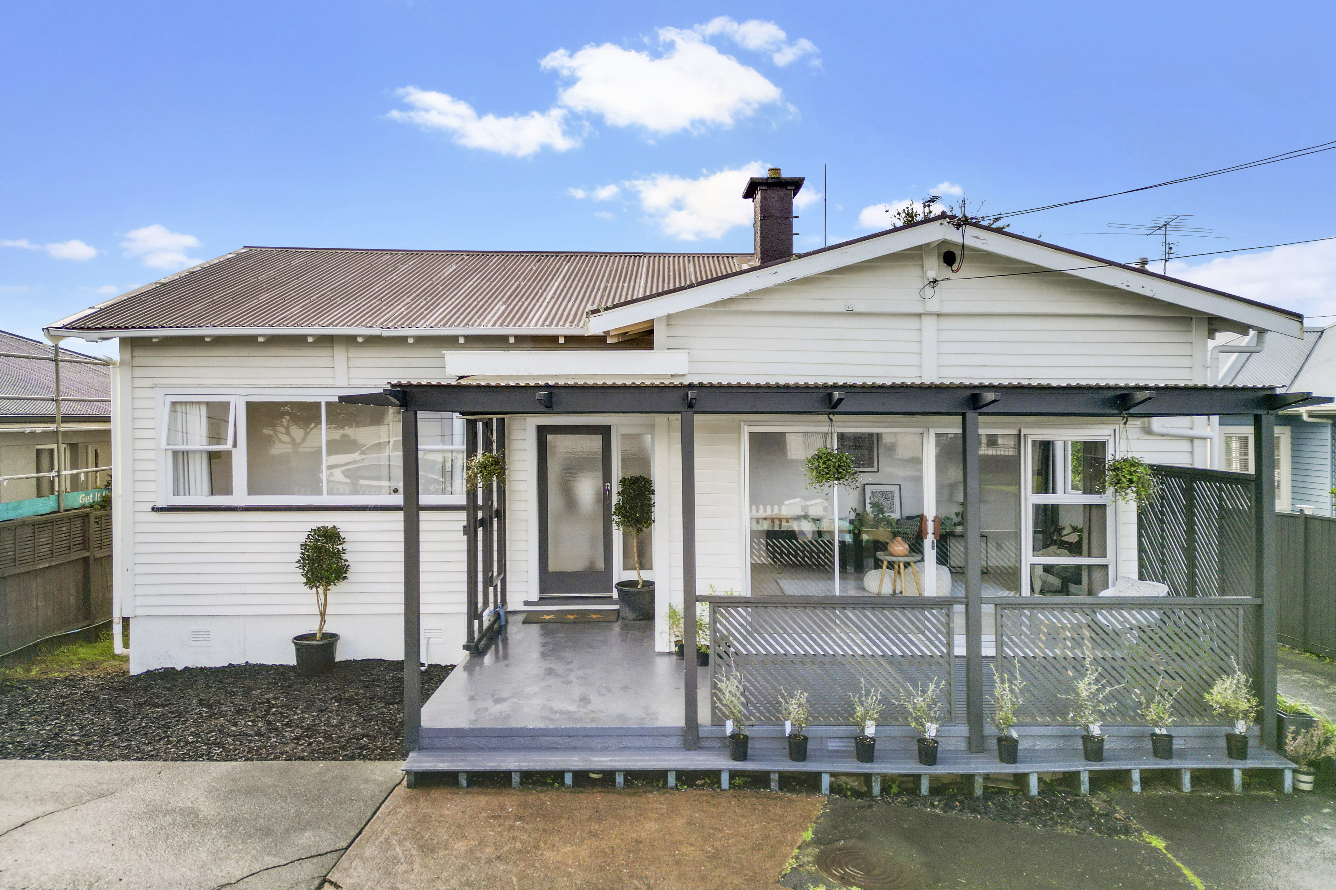 Luke Dallow, Residential Sales | Barfoot & Thompson