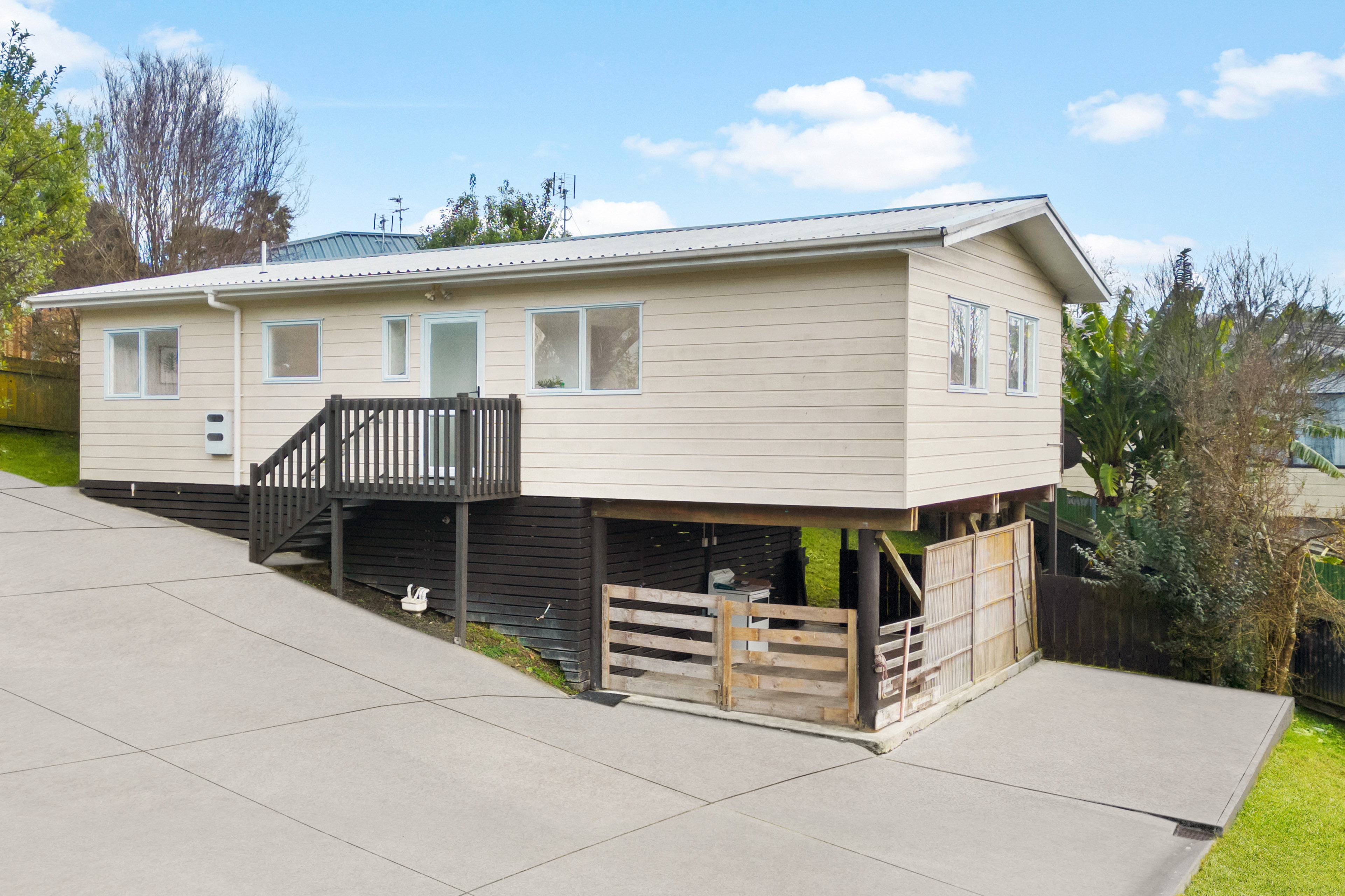 Sold 16E Roick Parade, Glen Eden Aug 2023 | Barfoot & Thompson