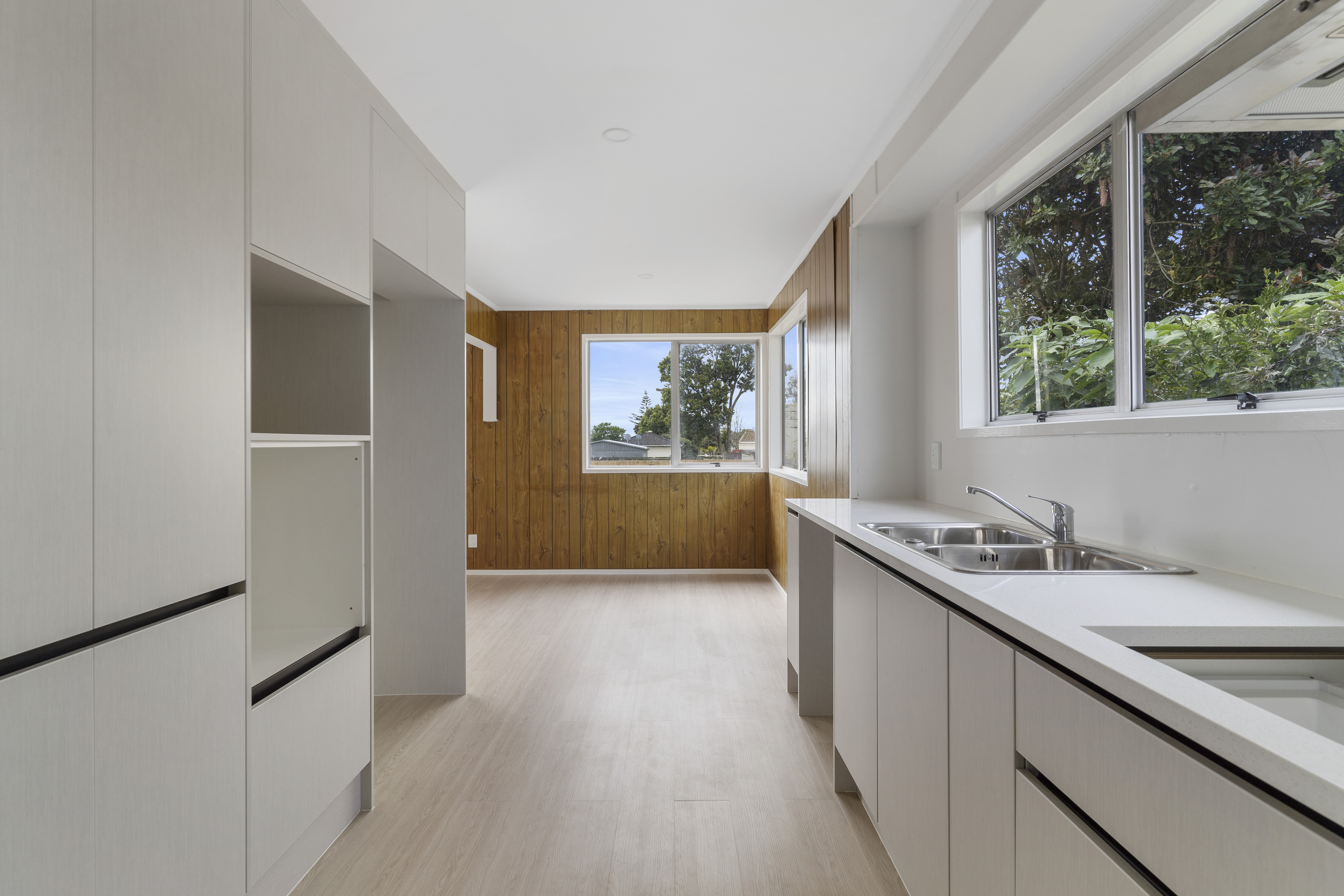 Sold 3/394 Roscommon Road, Clendon Park Aug 2023 | Barfoot & Thompson