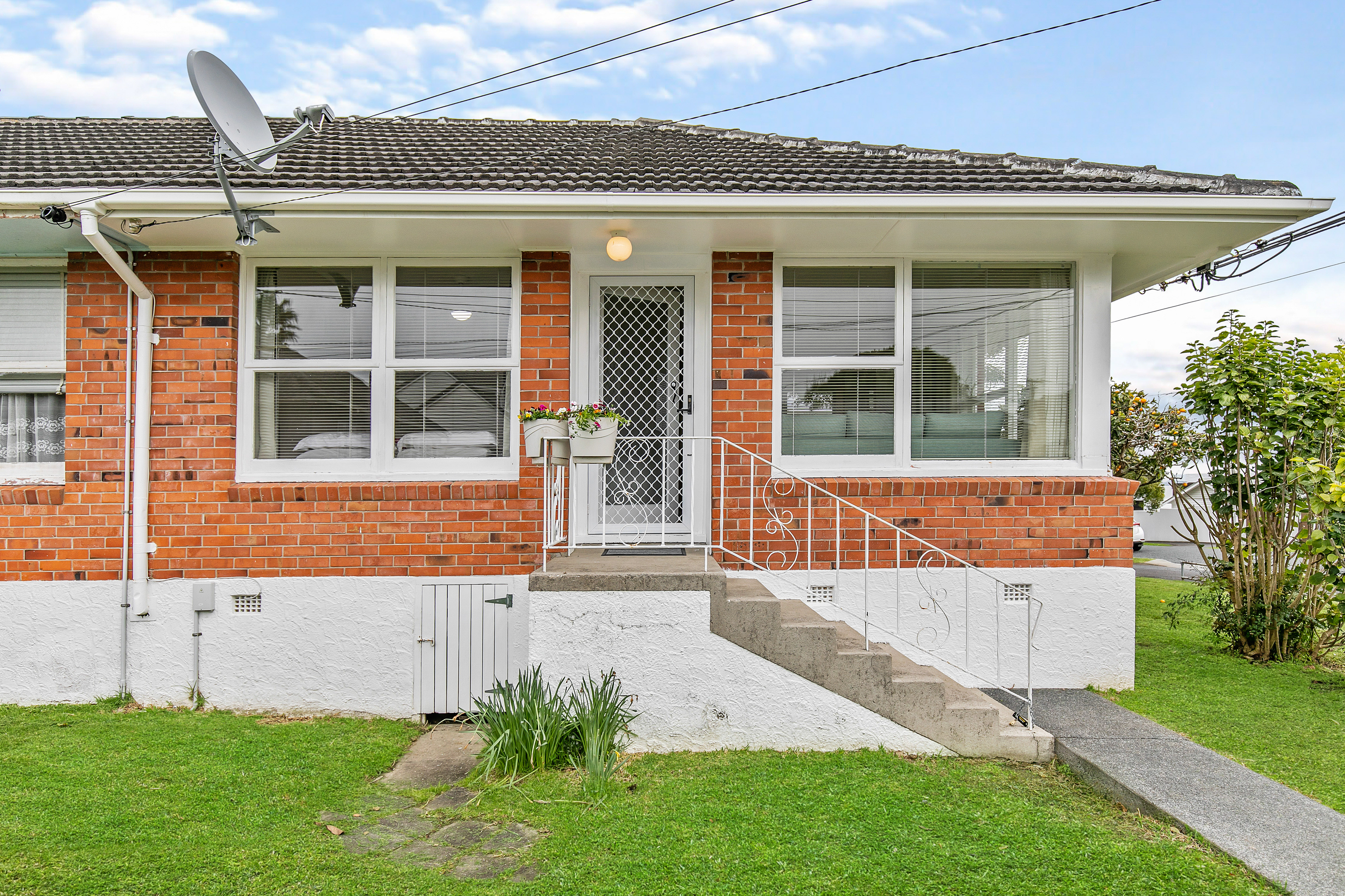 Sold 1/12 Wright Road, Pt Chevalier Oct 2023 | Barfoot & Thompson