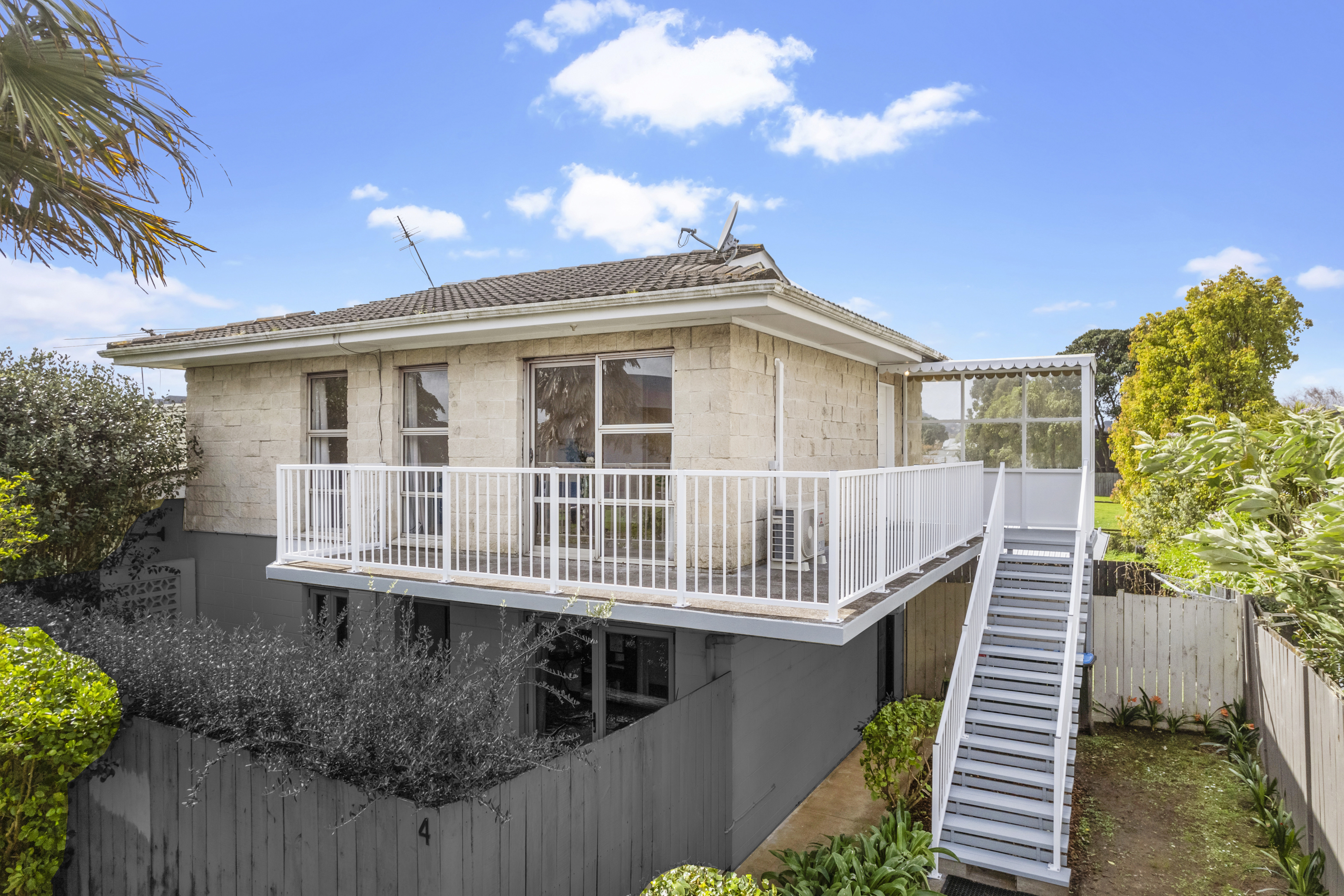 Sold 5/24 Morningside Drive, Morningside Dec 2023 | Barfoot & Thompson