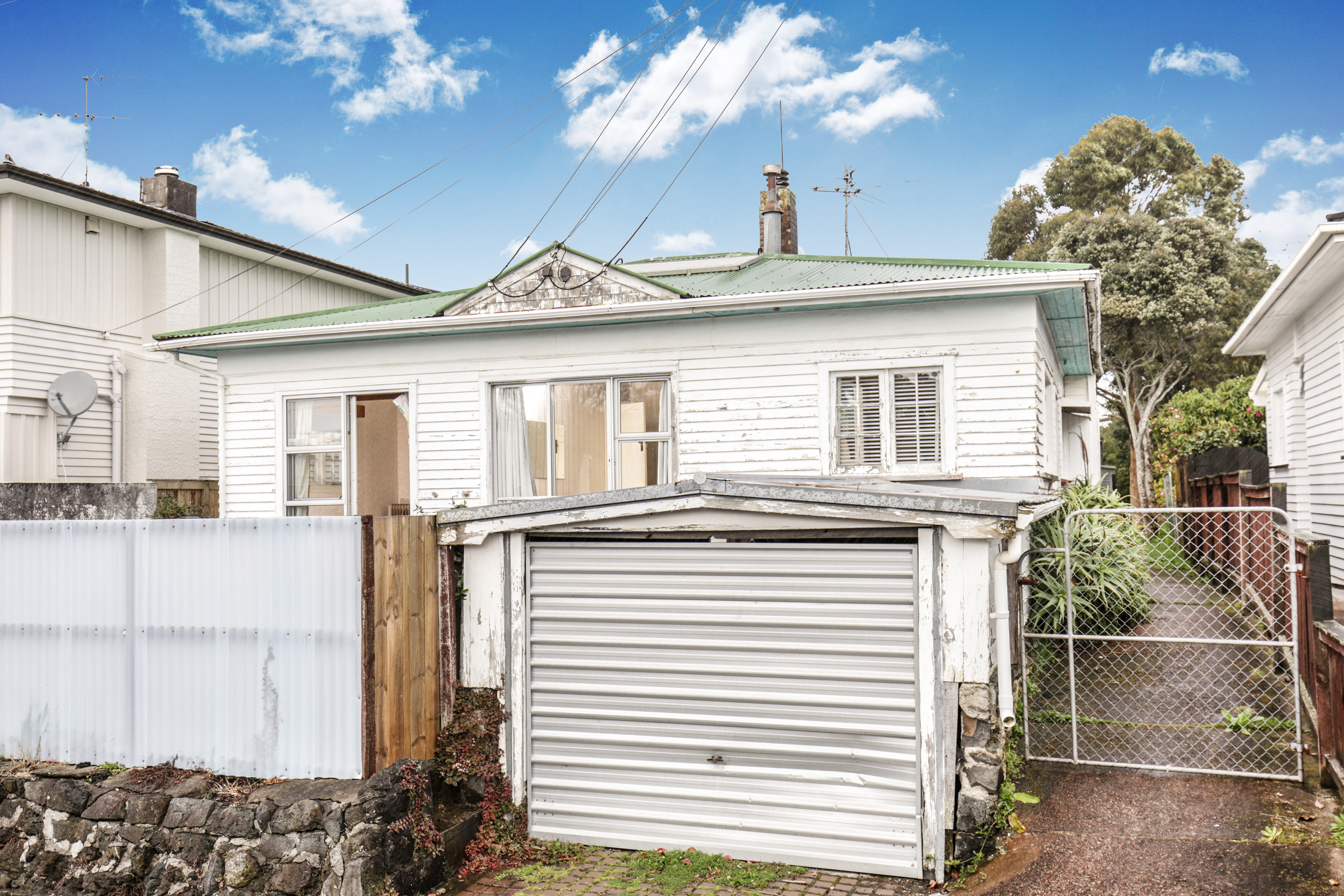 Sold 3 Manor Place, Pt Chevalier Feb 2024 | Barfoot & Thompson