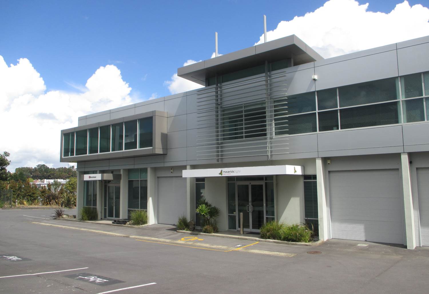 Unit 2/31 Apollo Drive, Rosedale - Offices for Lease | Barfoot ...