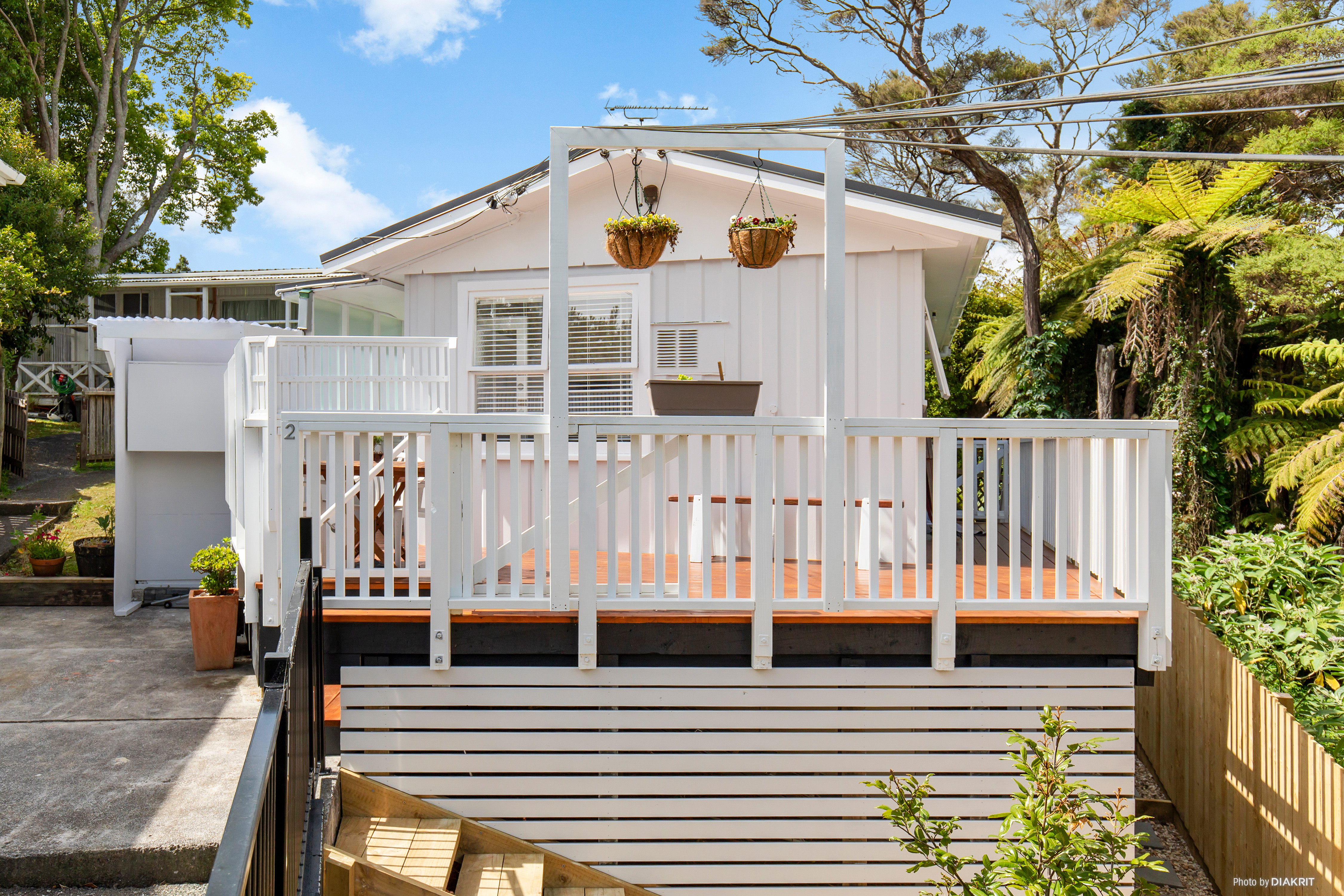Sold 2/37 Eskdale Road, Birkdale Jan 2024 | Barfoot & Thompson