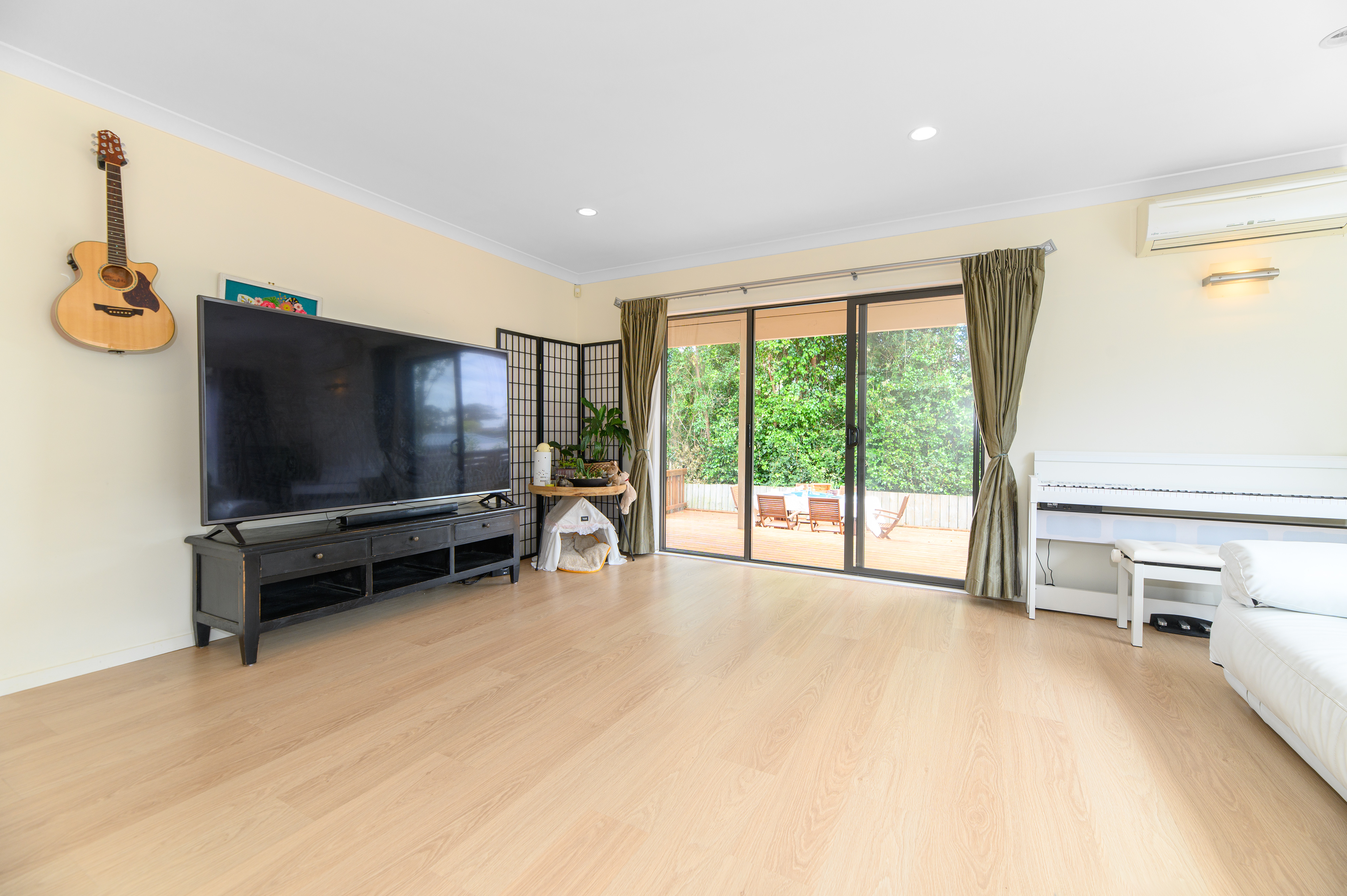 Chris Lee, Associate Salesperson | Barfoot & Thompson