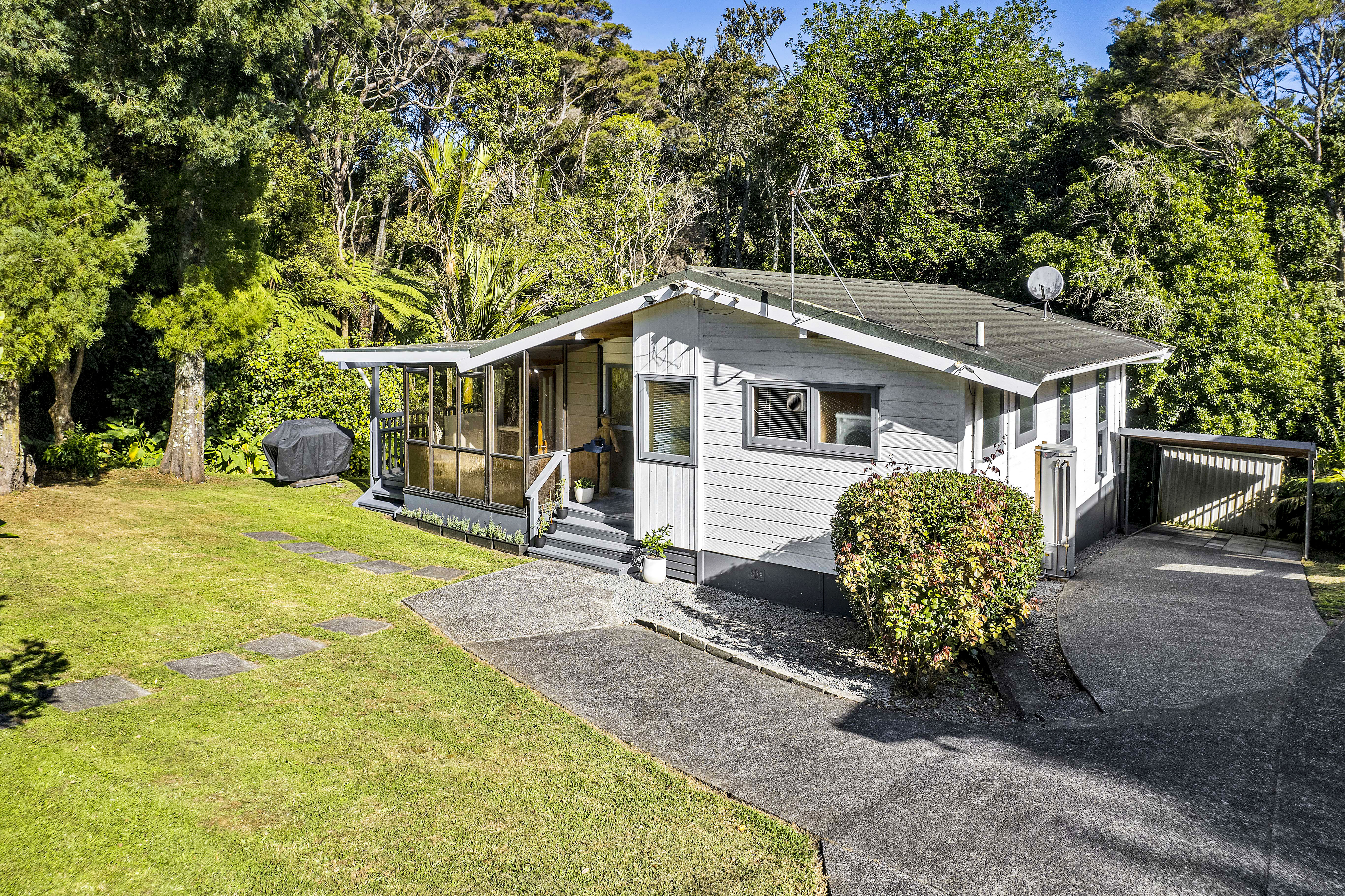 Carl Howey, Residential Sales | Barfoot & Thompson