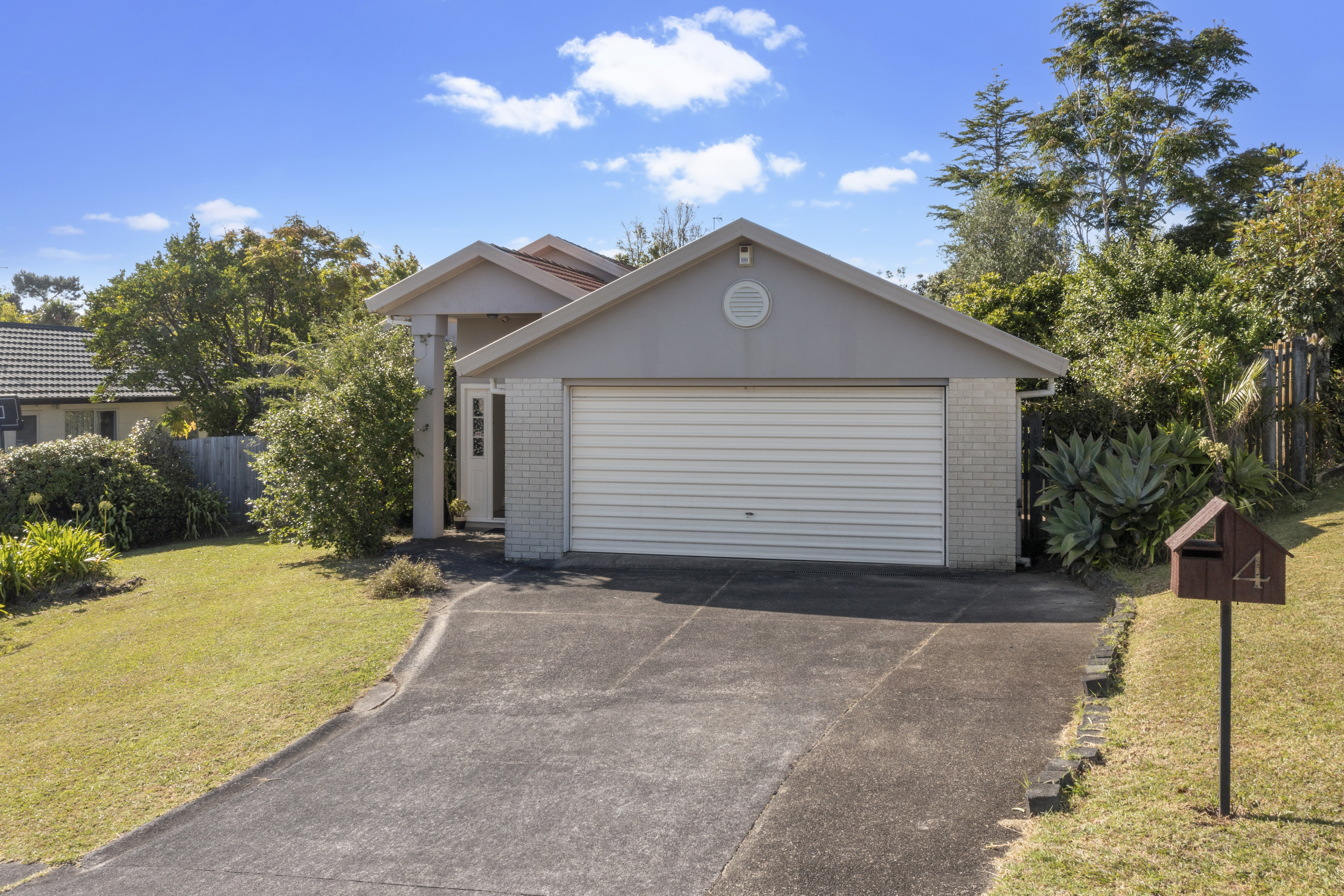 Sold 4 Bluebird Crescent, Unsworth Heights May 2024 | Barfoot & Thompson