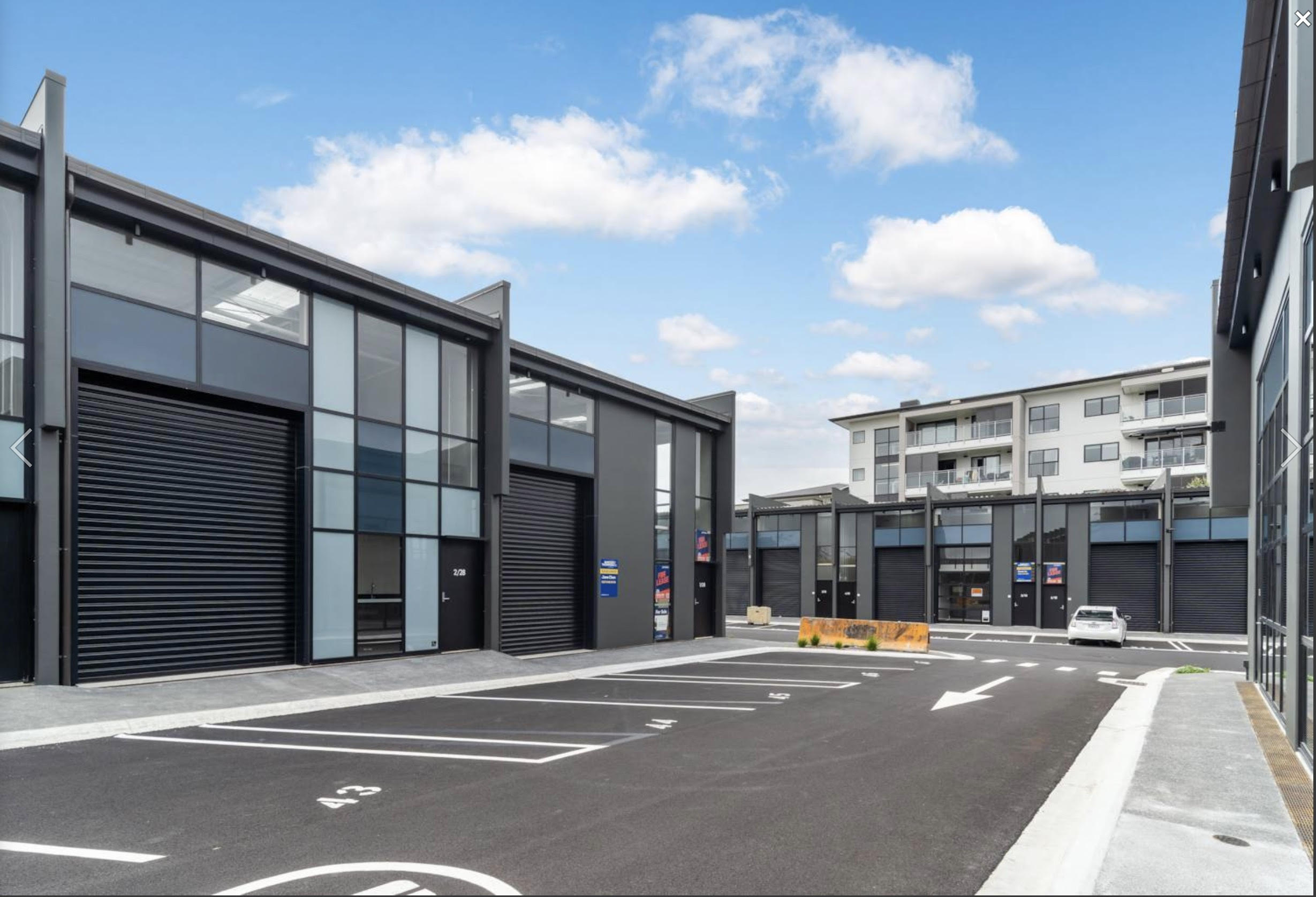 Ruby Duan, Commercial Sales | Barfoot & Thompson