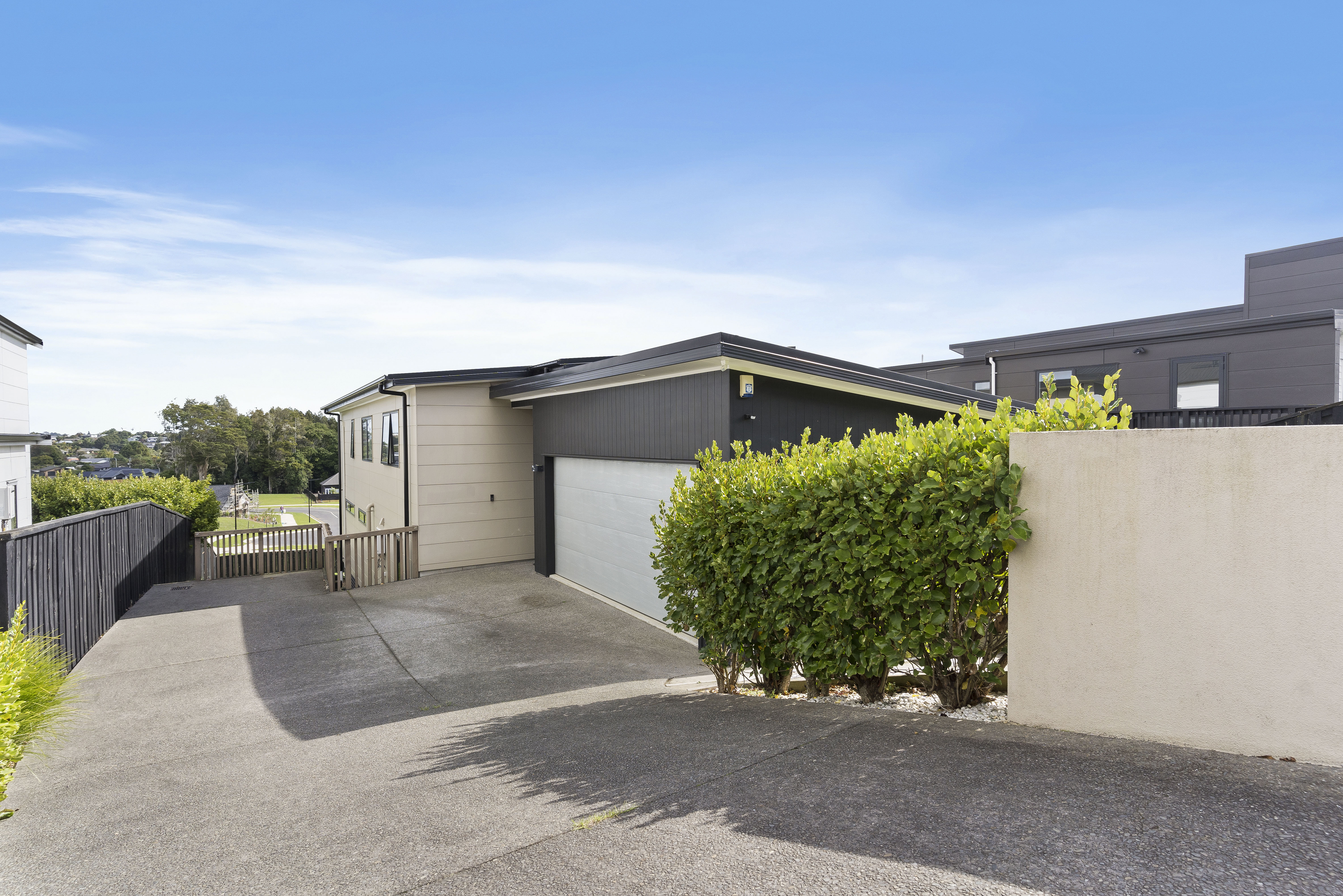 Sold 55 Anselmi Ridge Road, Pukekohe May 2025 | Barfoot & Thompson