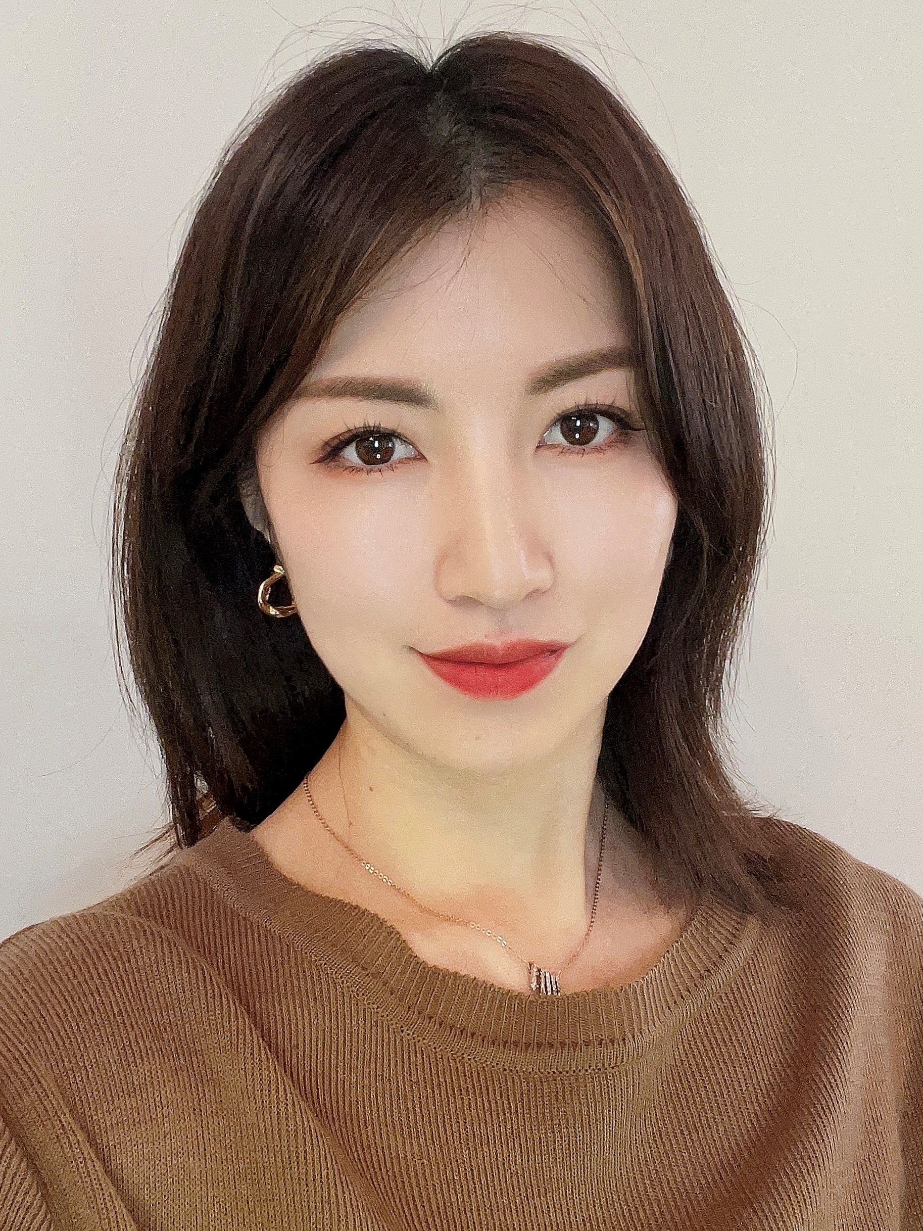 Jing Li, Associate Salesperson | Barfoot & Thompson