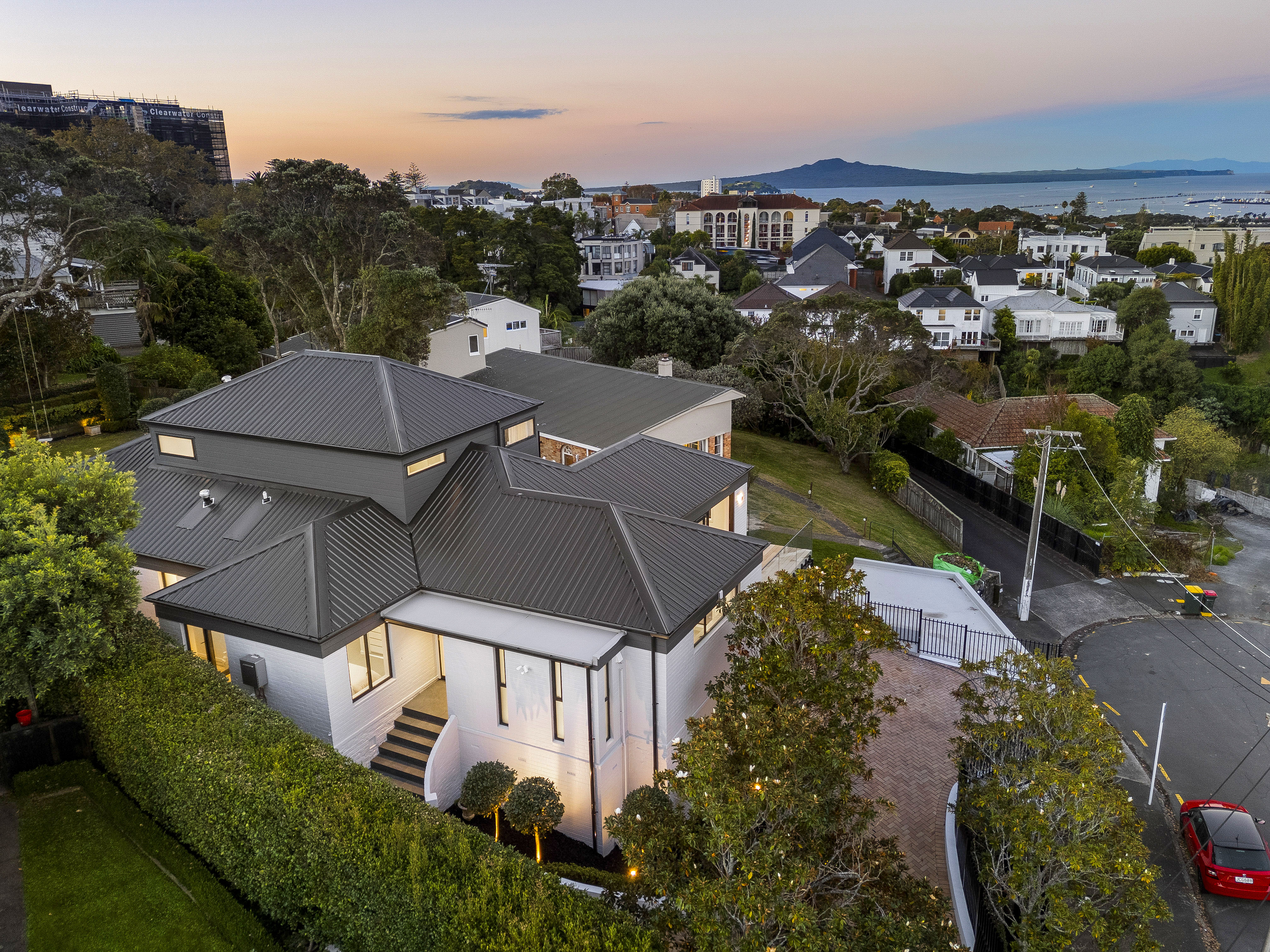 Lawrence Yuan, Residential/Rural Sales | Barfoot & Thompson