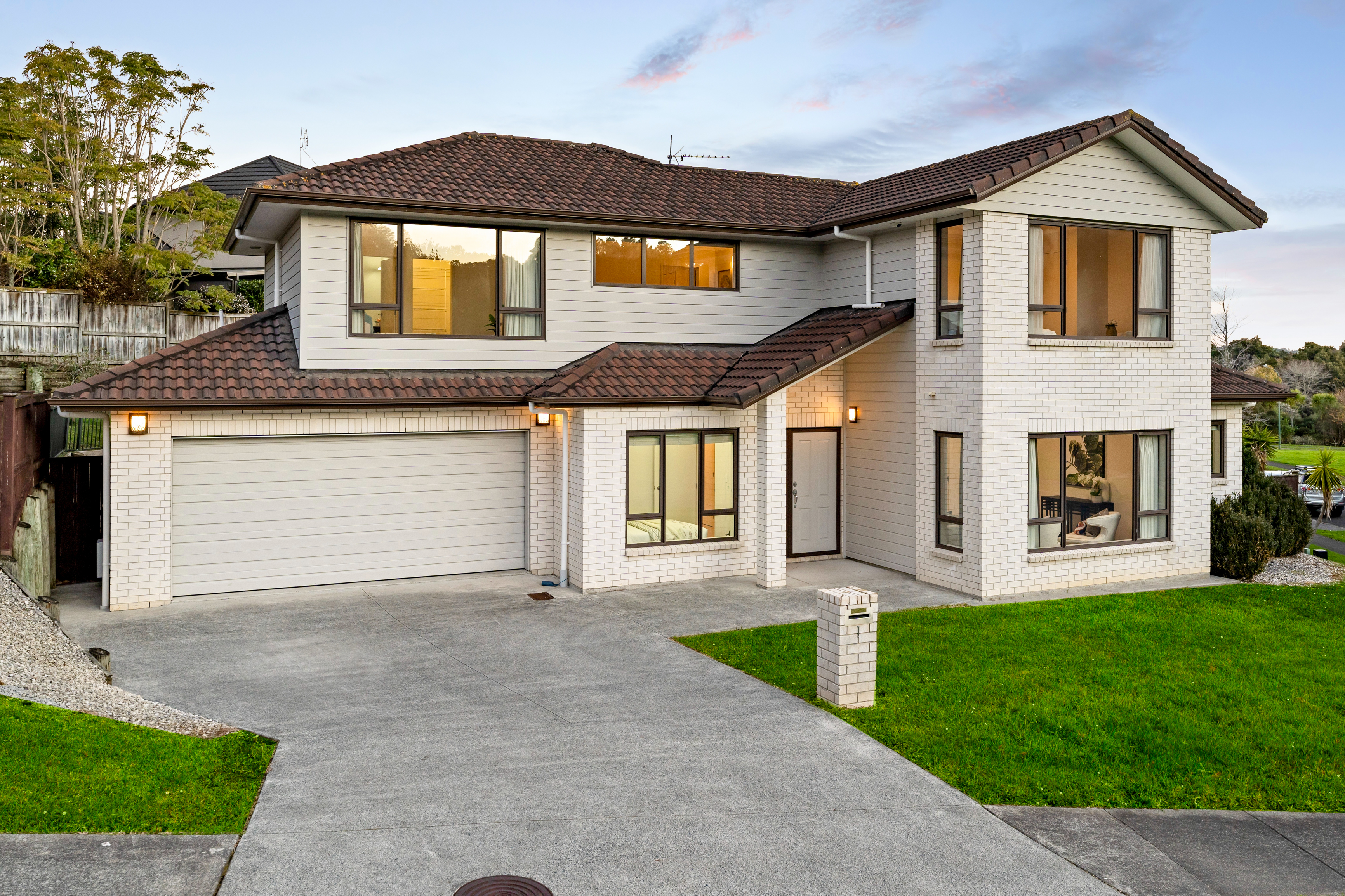 Sold 1 Muirlea Drive, Flat Bush Jul 2024 | Barfoot & Thompson