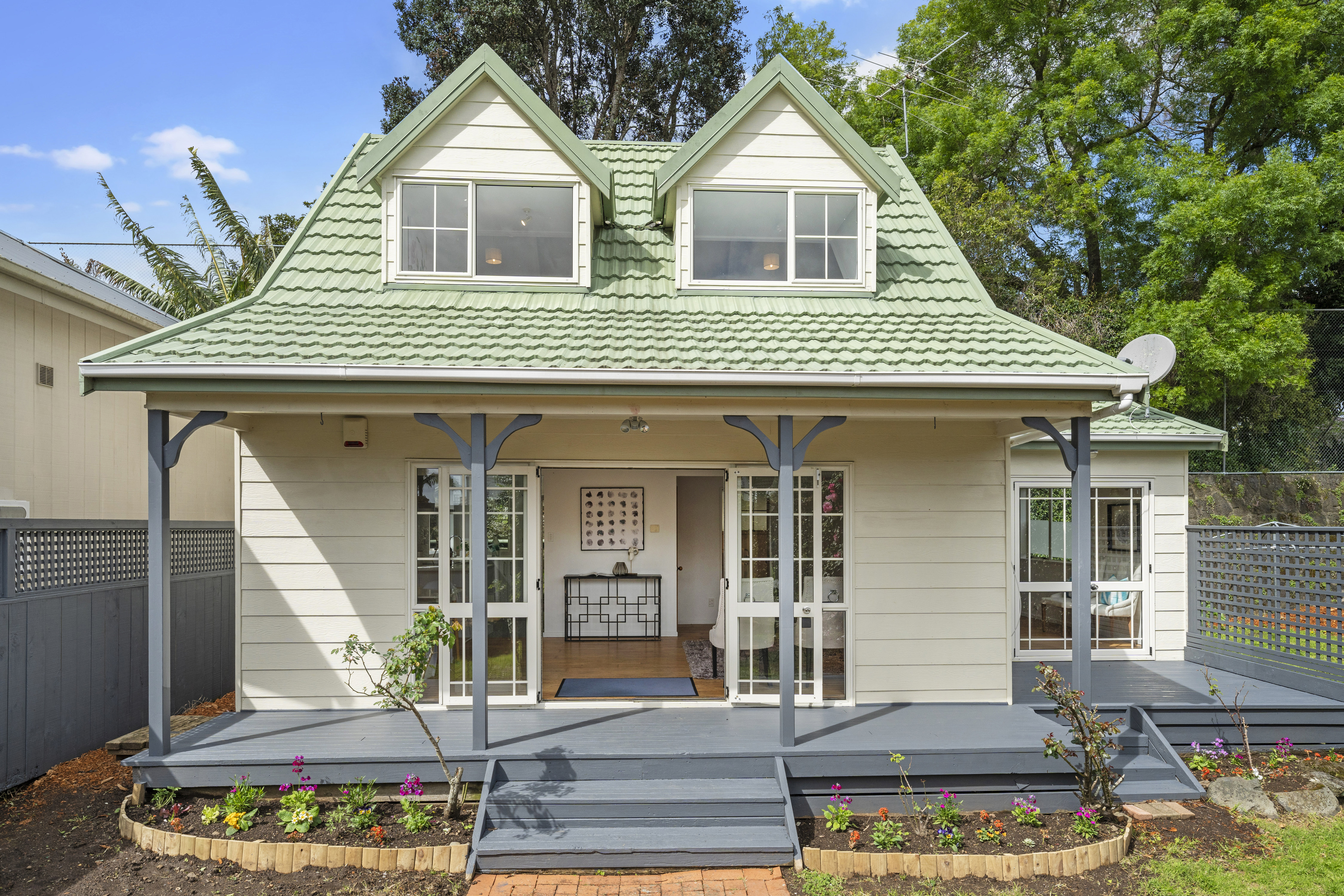 George Fong, Residential Sales | Barfoot & Thompson