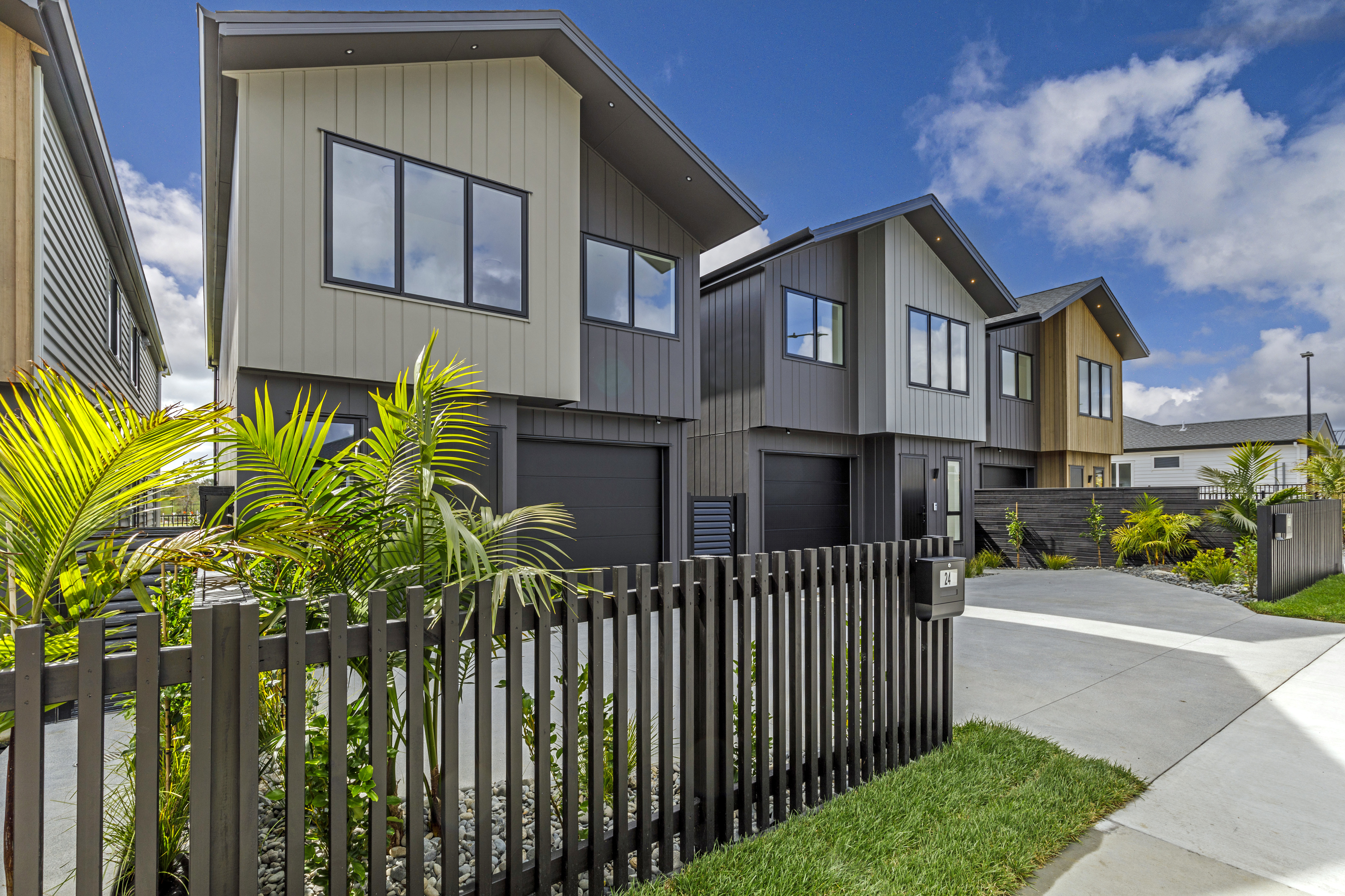 Bob Qin, Residential Sales | Barfoot & Thompson