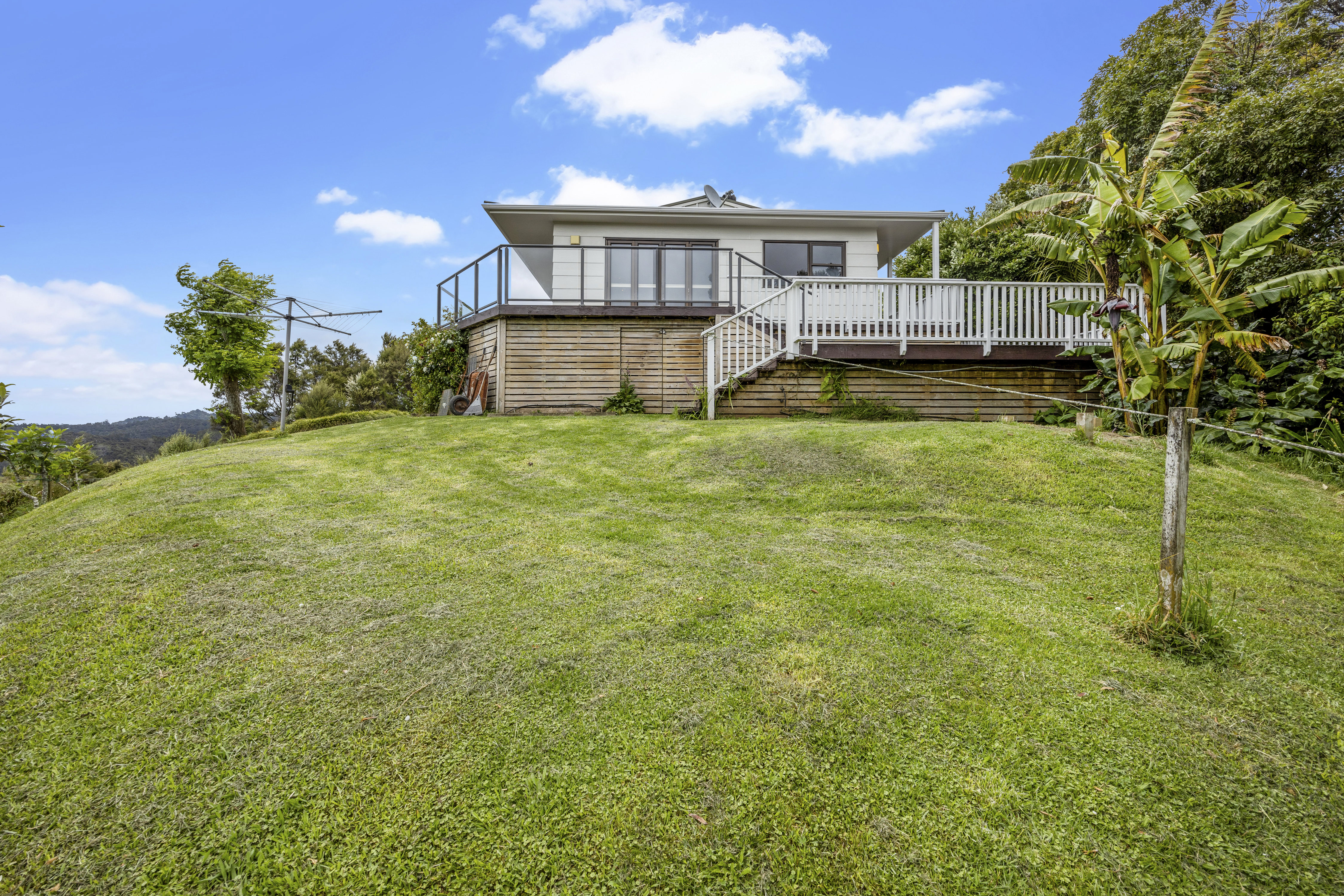 Jack Hu, Residential/Rural Sales | Barfoot & Thompson