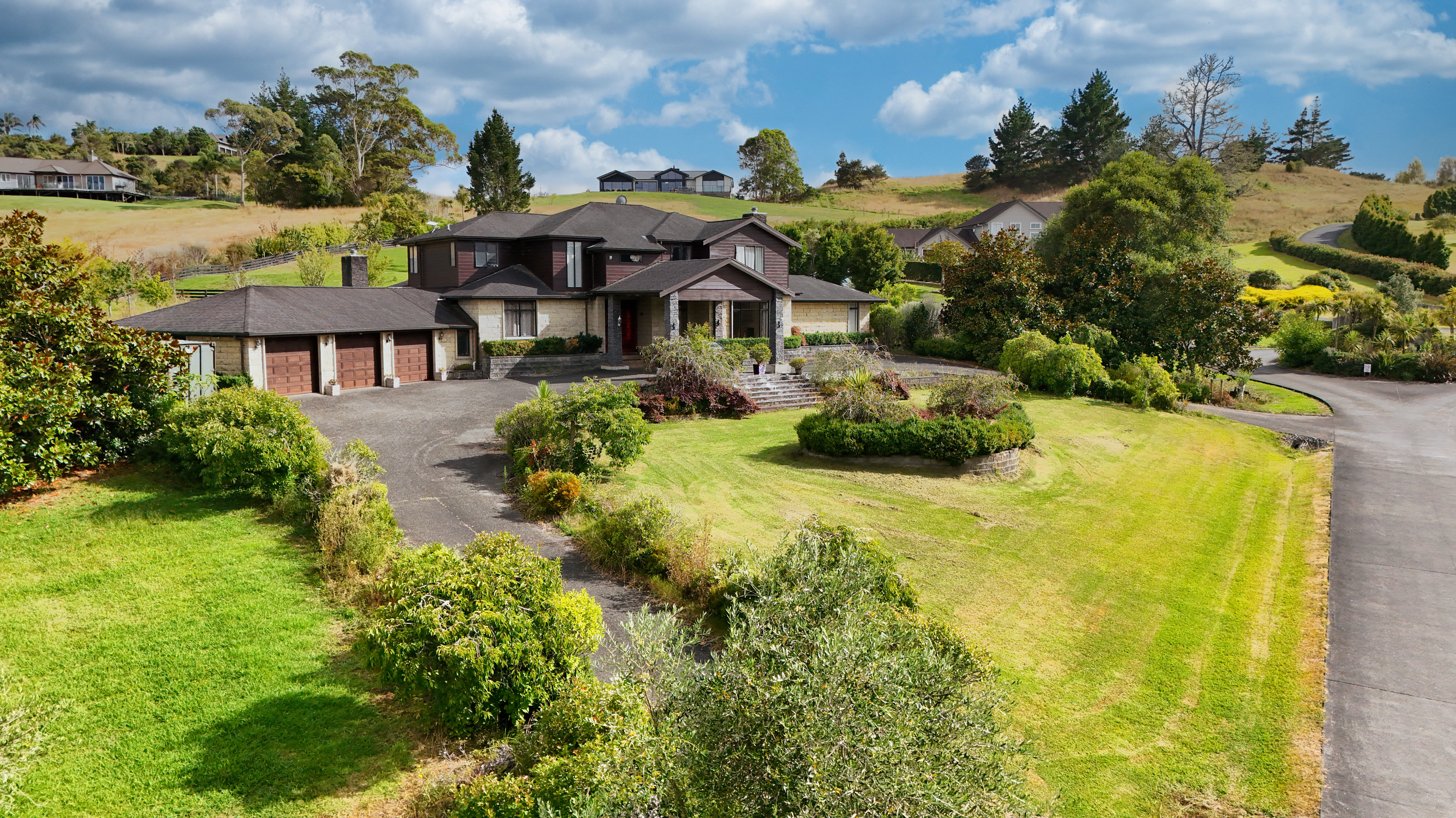 Sold 53 Rautahi Terrace, Okura Mar 2025 | Barfoot & Thompson