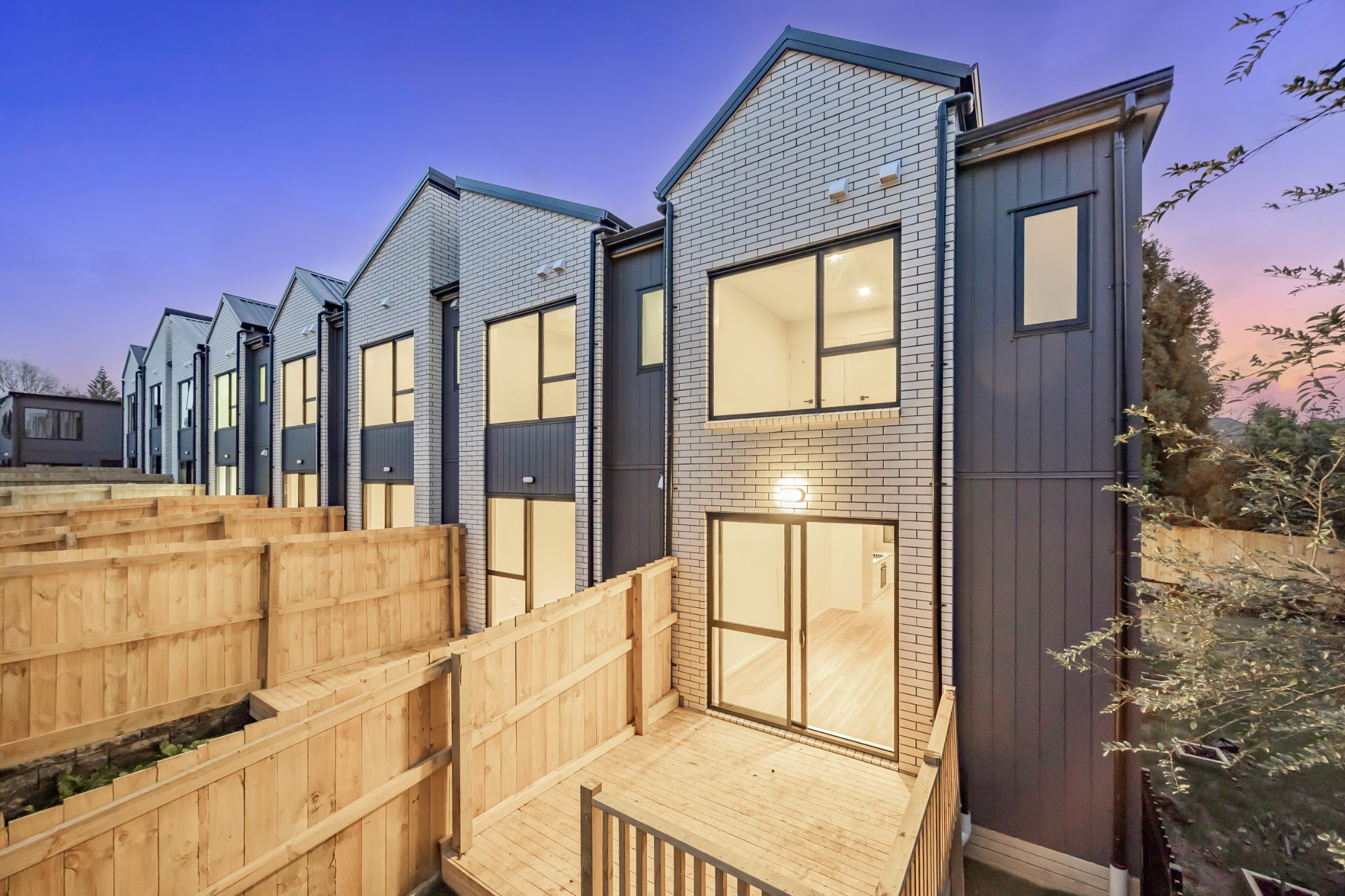 Sold 16/7 Broadview Place, Howick Mar 2025 | Barfoot & Thompson