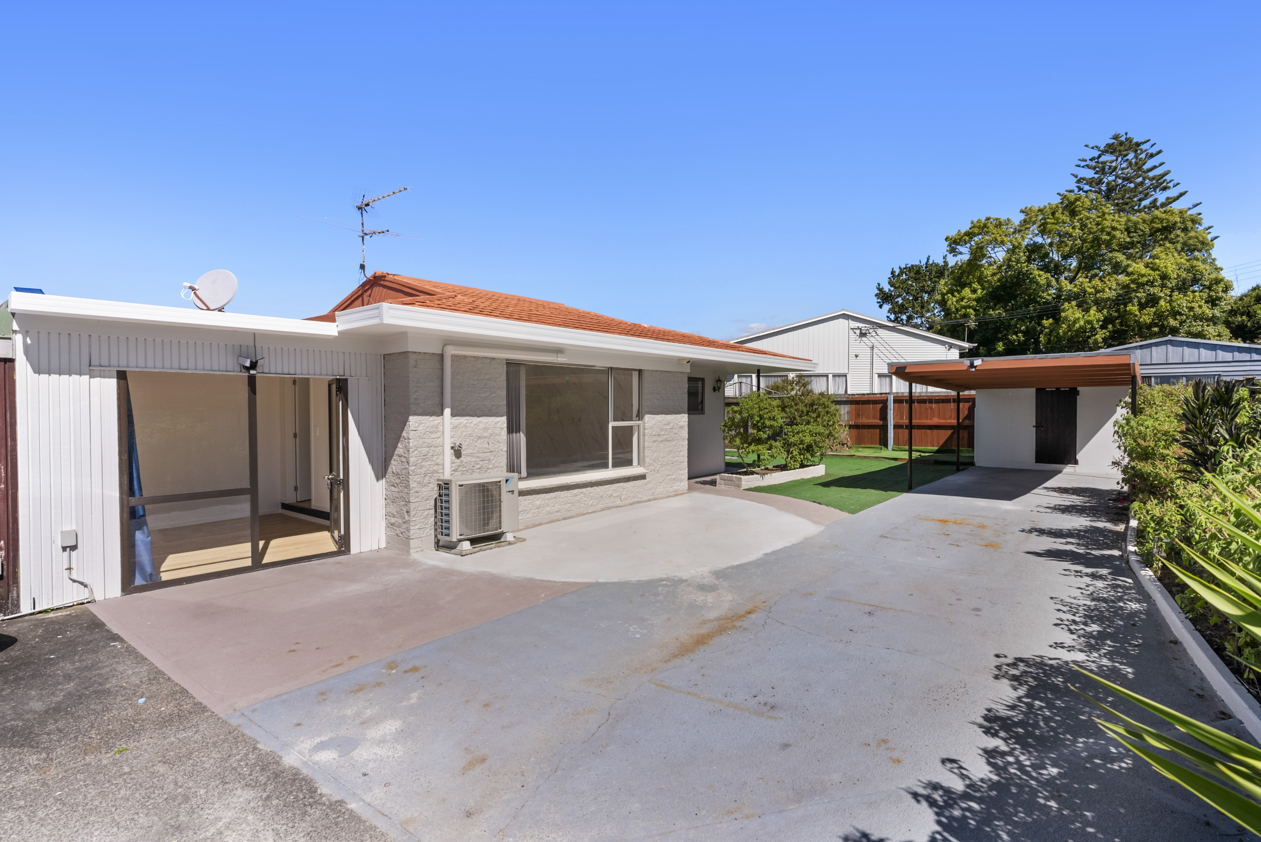 Wayne Guo, Residential Sales | Barfoot & Thompson