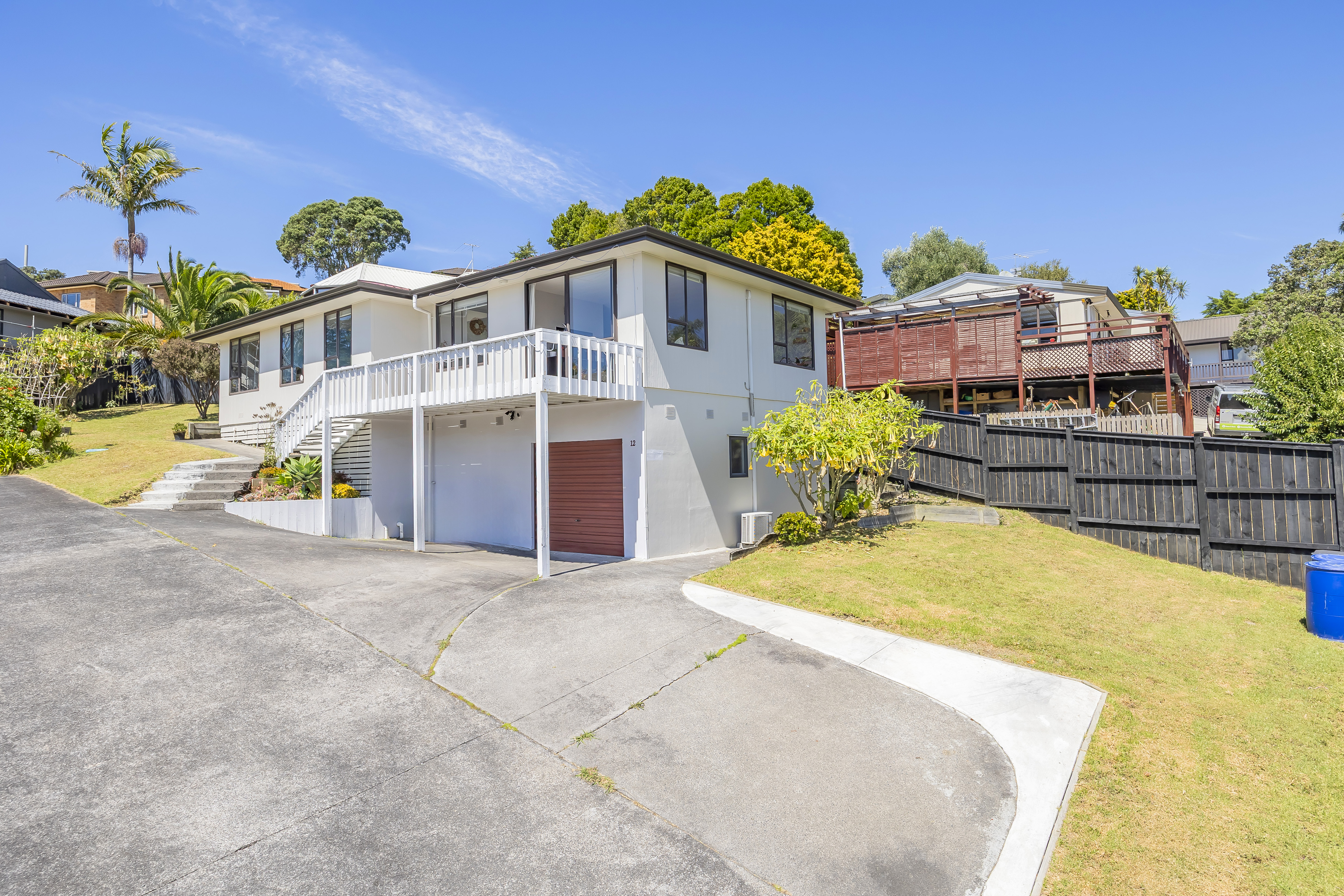 Sold 1/12 Exeter Place, Unsworth Heights May 2025 | Barfoot & Thompson