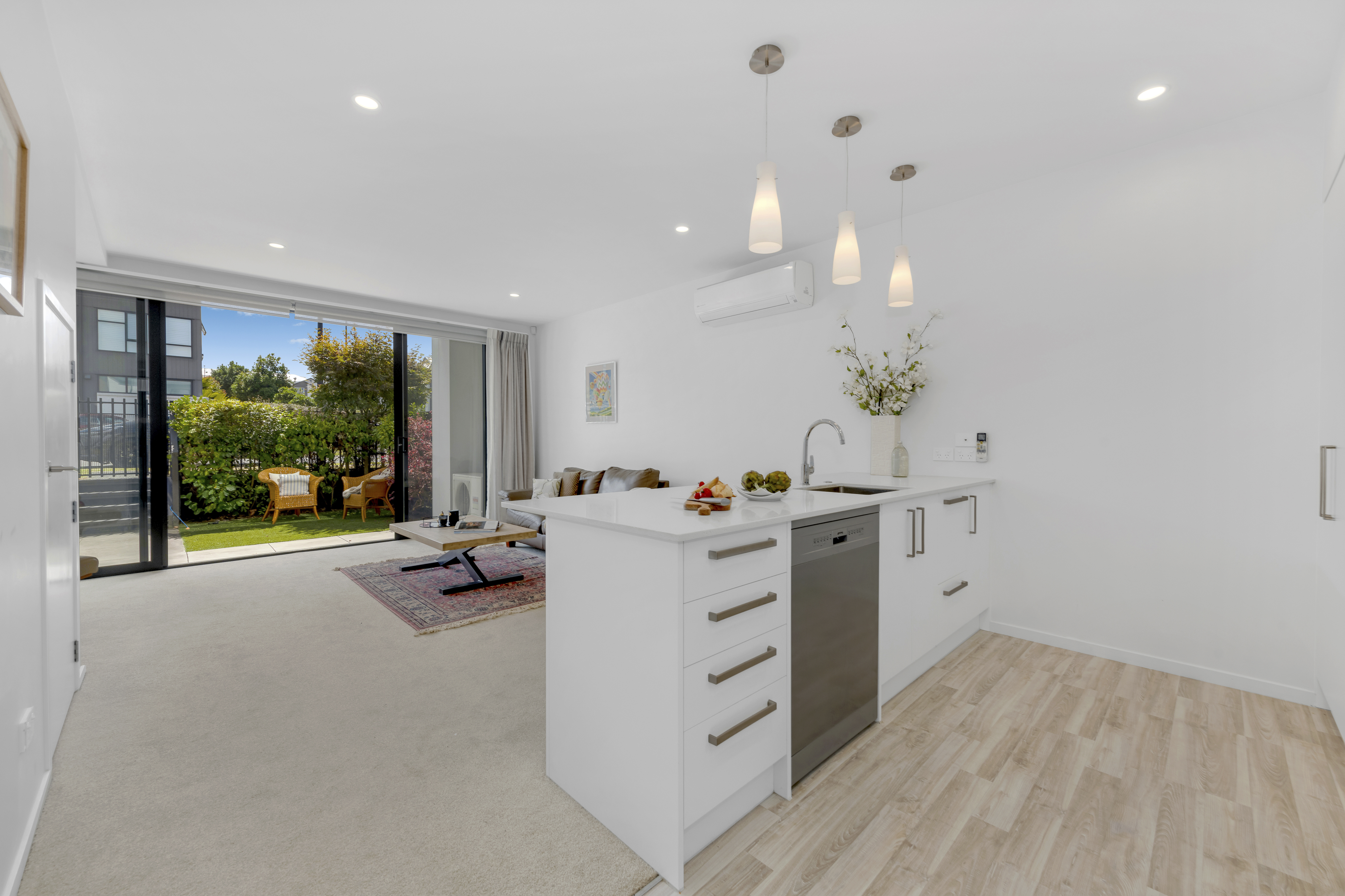 17 Gateway Avenue, Beachlands for Sale | Barfoot & Thompson - 908784