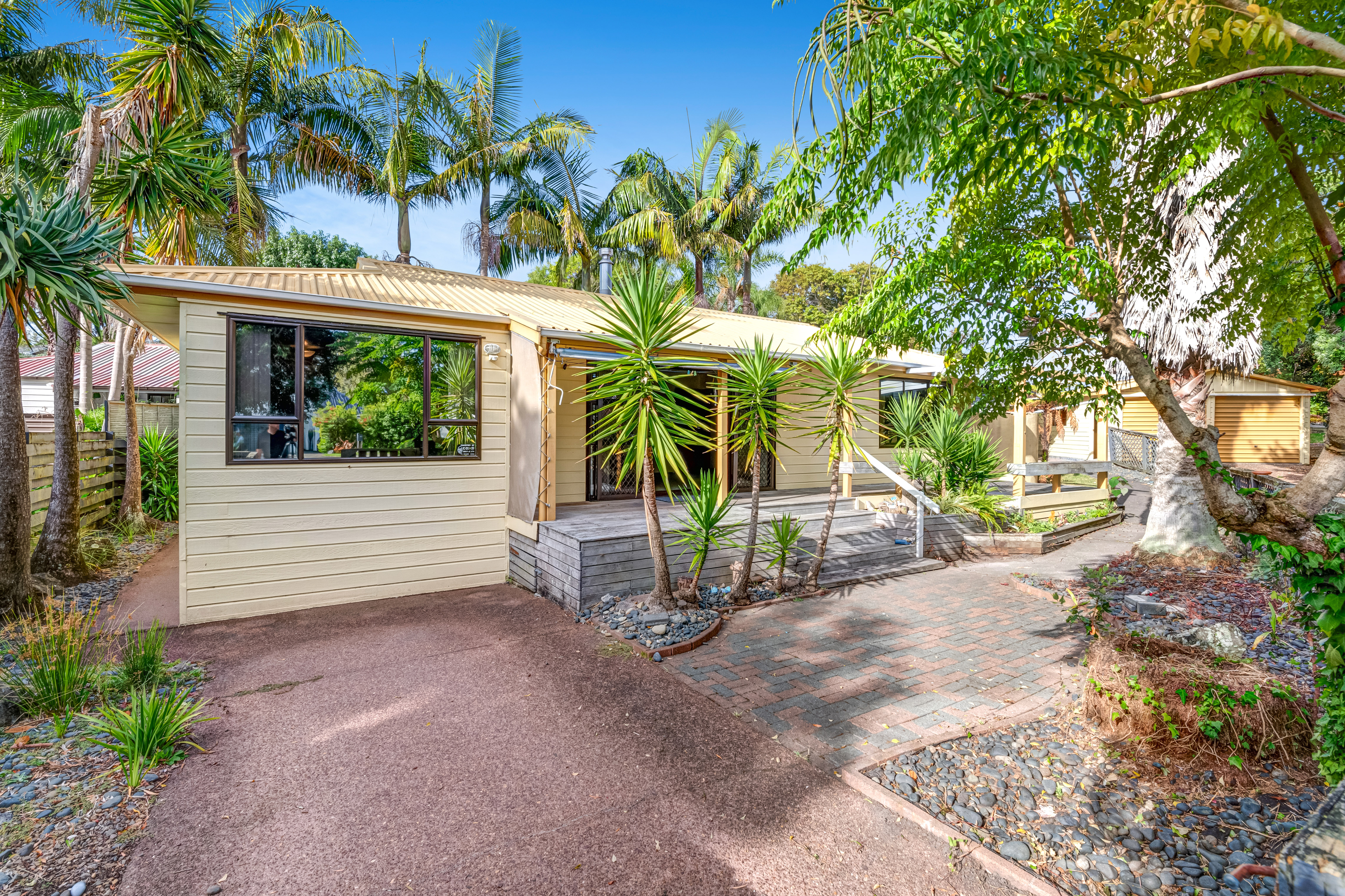 Sold 35A Homestead Road, Manly May 2025 | Barfoot & Thompson