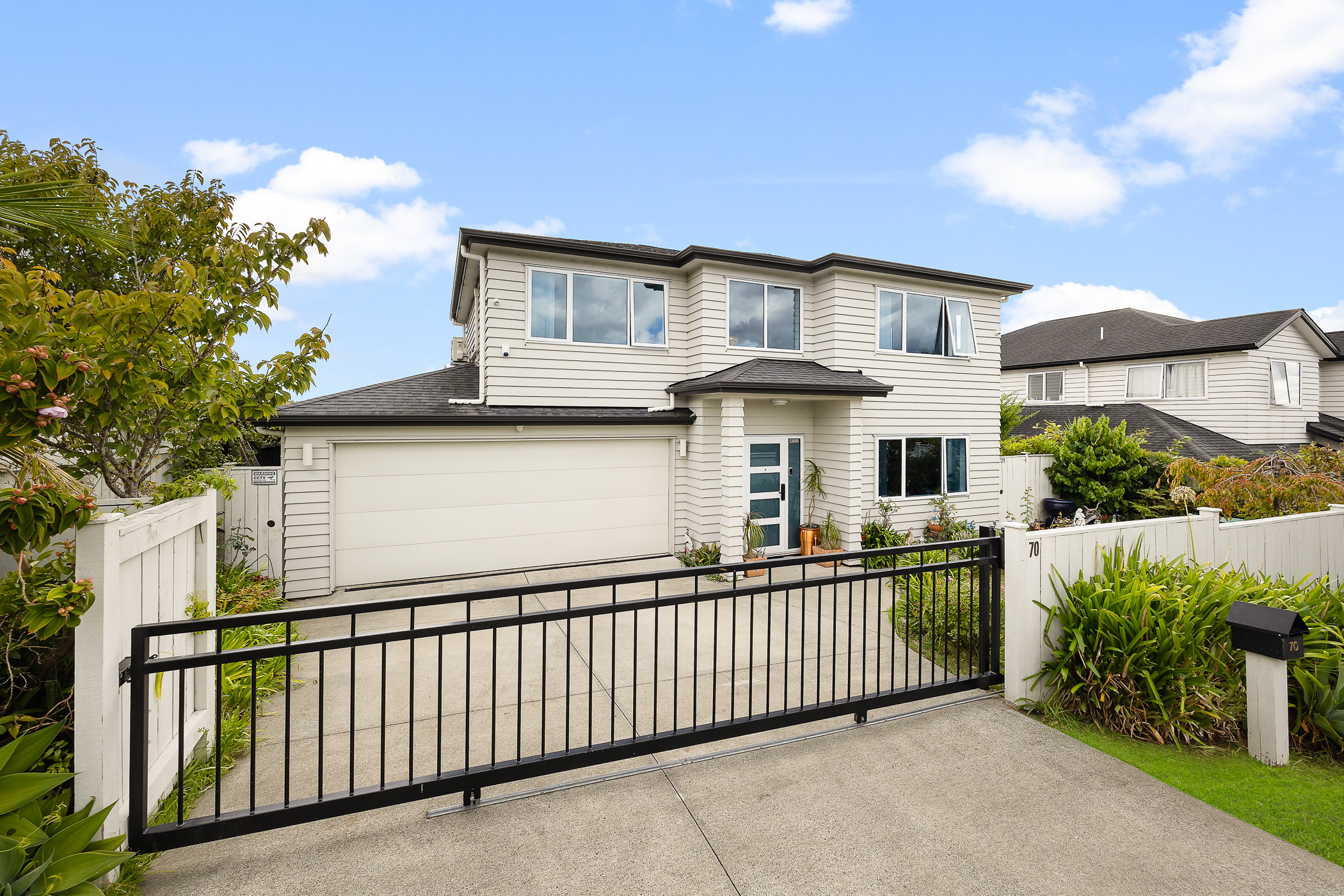 Sold 70 Keri Vista Rise, Papakura Jun 2025 | Barfoot & Thompson