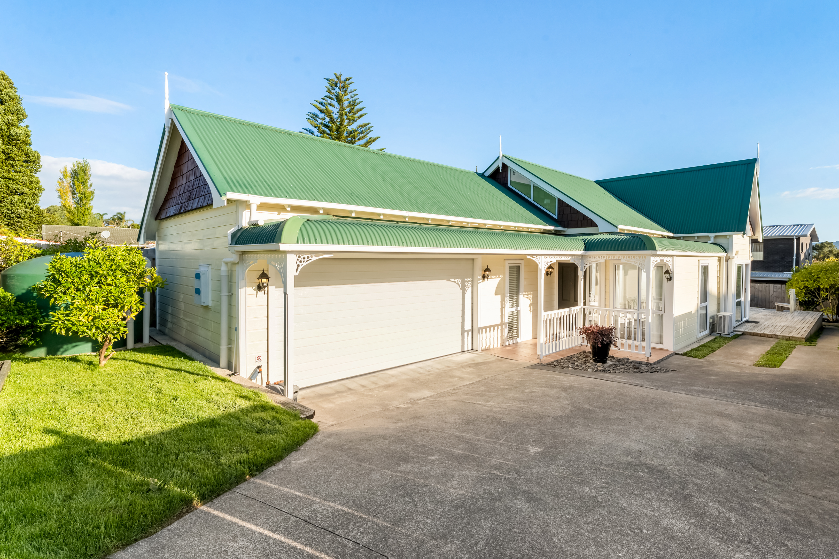 Sold 33B View Road, Henderson Apr 2025 | Barfoot & Thompson