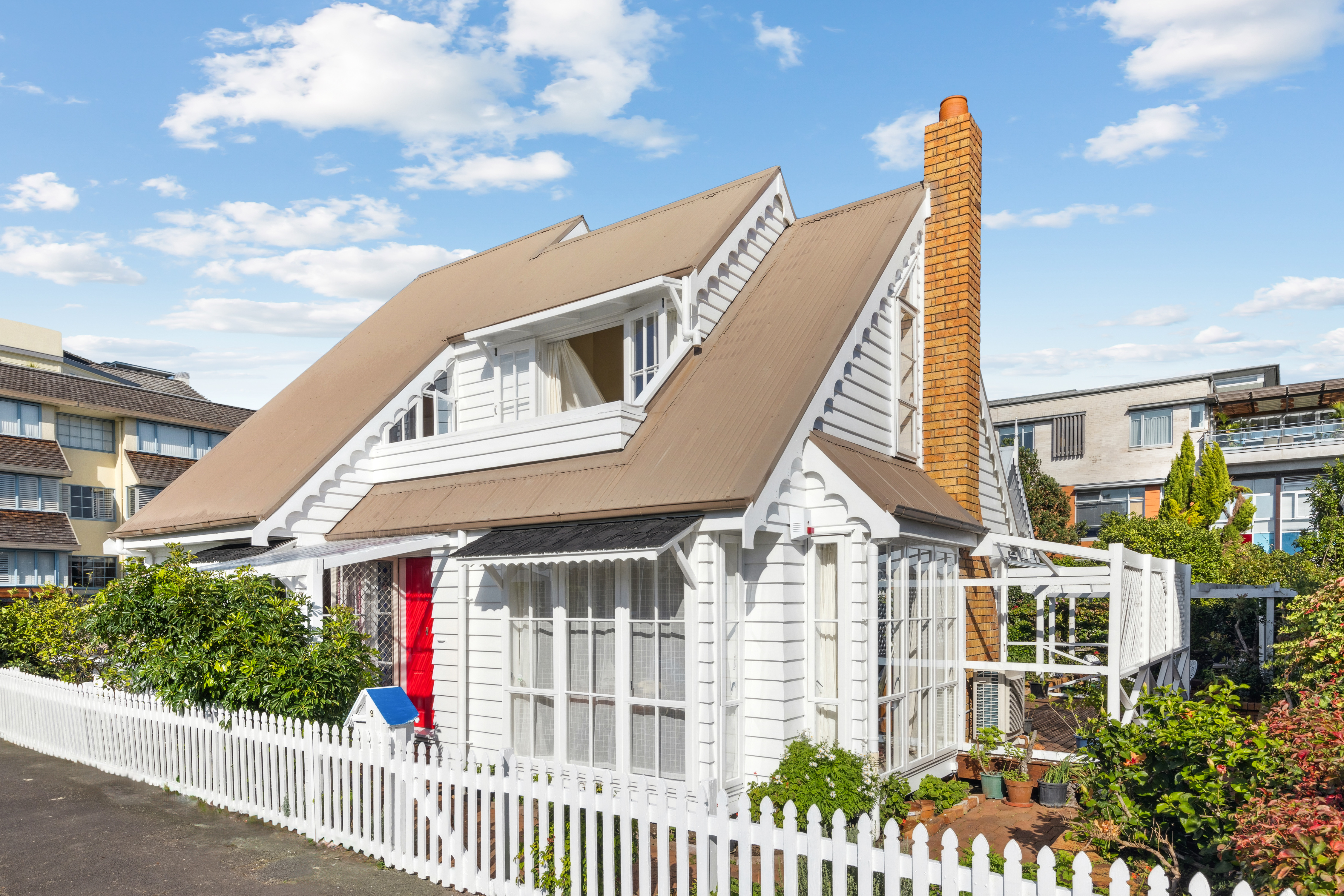 9 Lombard Street, St Heliers for Sale | Barfoot & Thompson - 911911