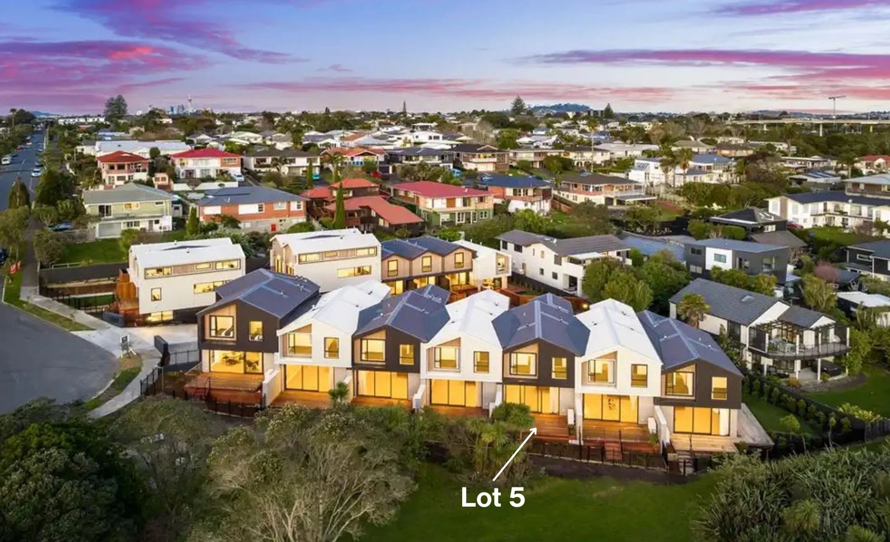 5/98-100 Walker Road, Pt Chevalier for Sale | Barfoot & Thompson - 910150