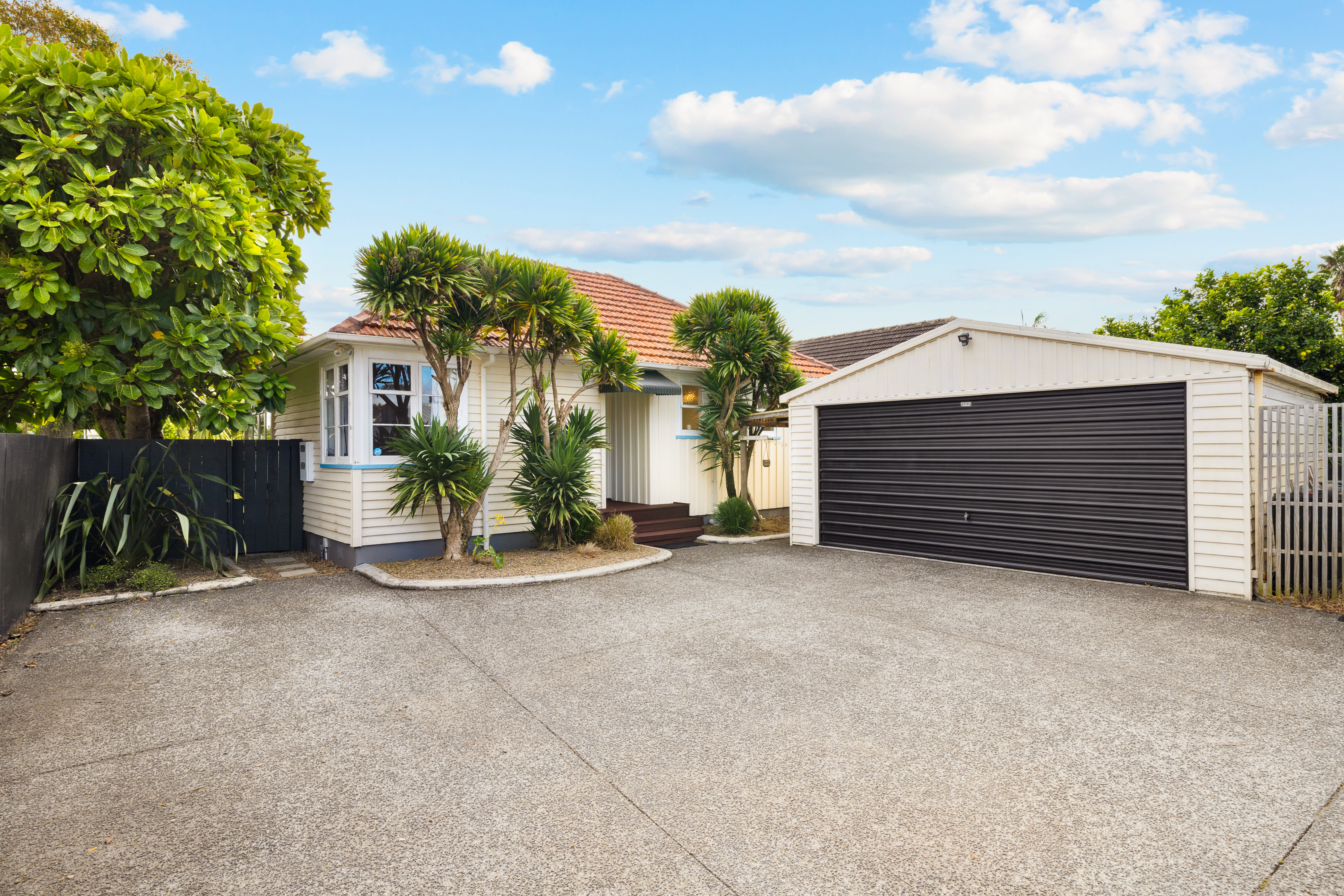 Sold 33B Orchard Street, Avondale Jun 2025 | Barfoot & Thompson
