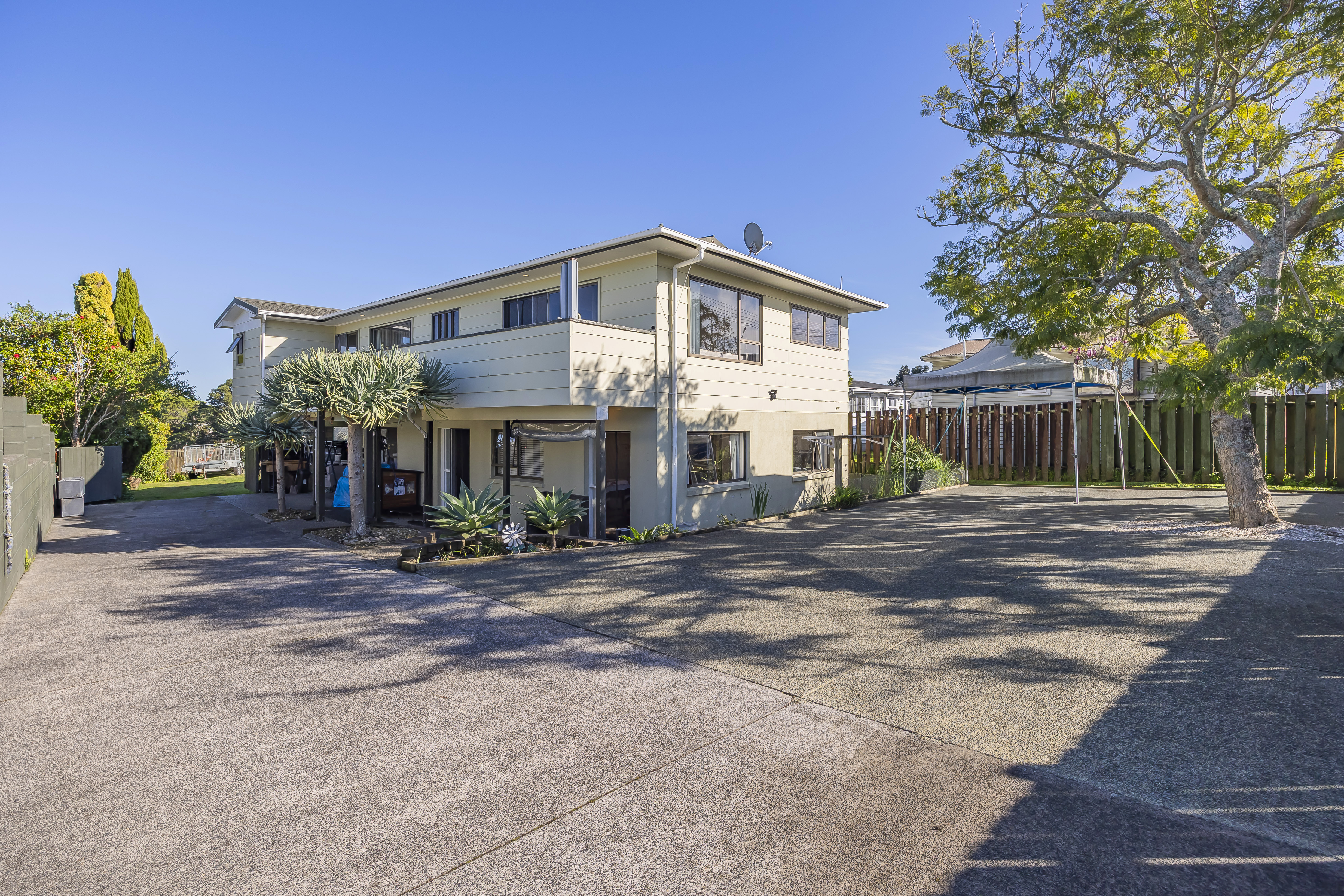 27 Luckens Road, West Harbour for Sale | Barfoot & Thompson - 916494