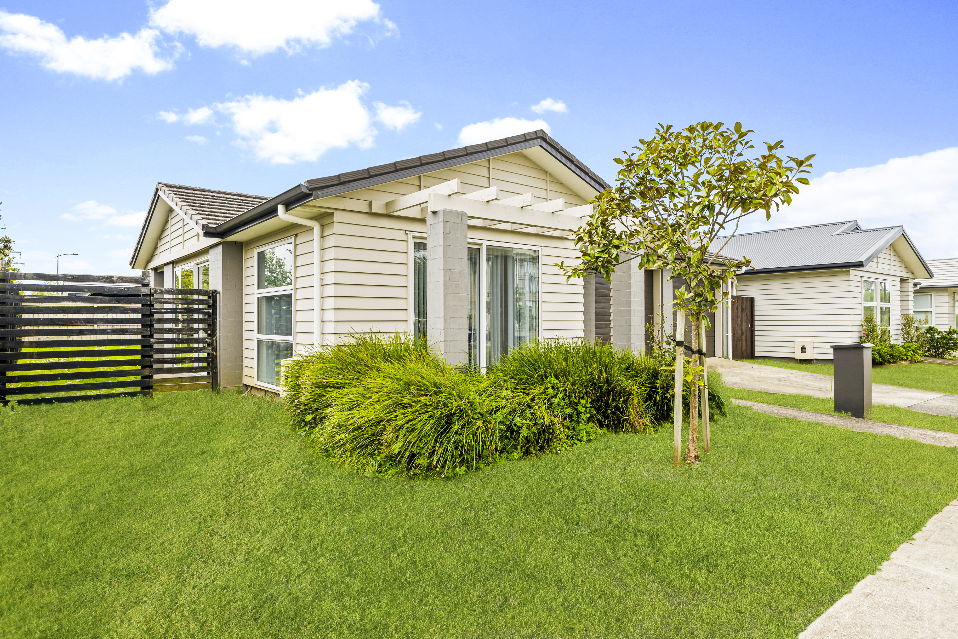 Sold 13 Rere Close, Takanini Dec 2025 | Barfoot & Thompson