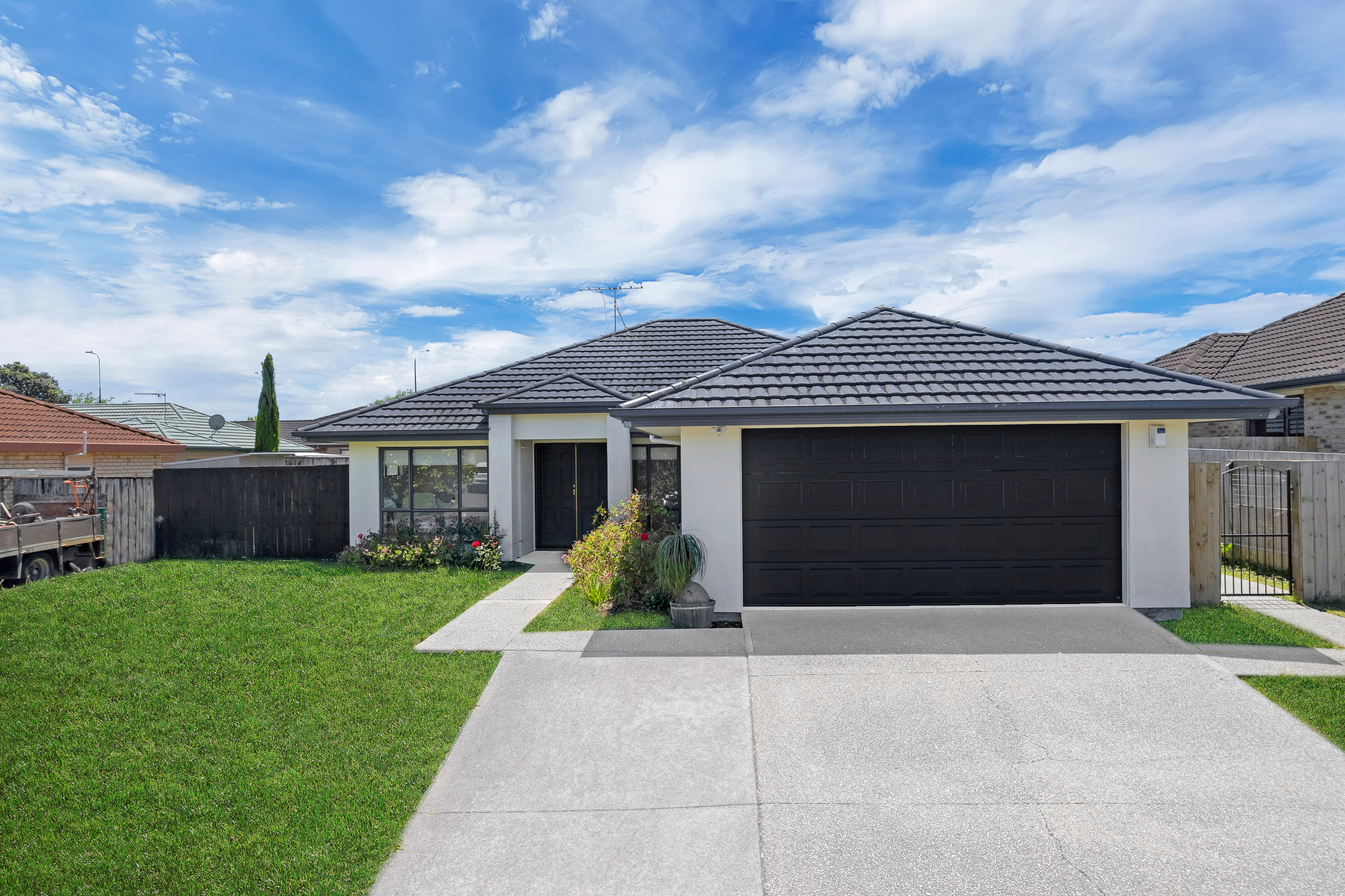 Sold 4 Attymon Lane, East Tamaki Jan 2026 | Barfoot & Thompson